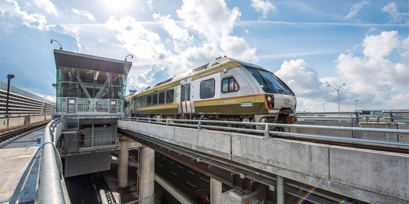 How The UP Express Added Rail Connectivity To Toronto Pearson Airport’s ...