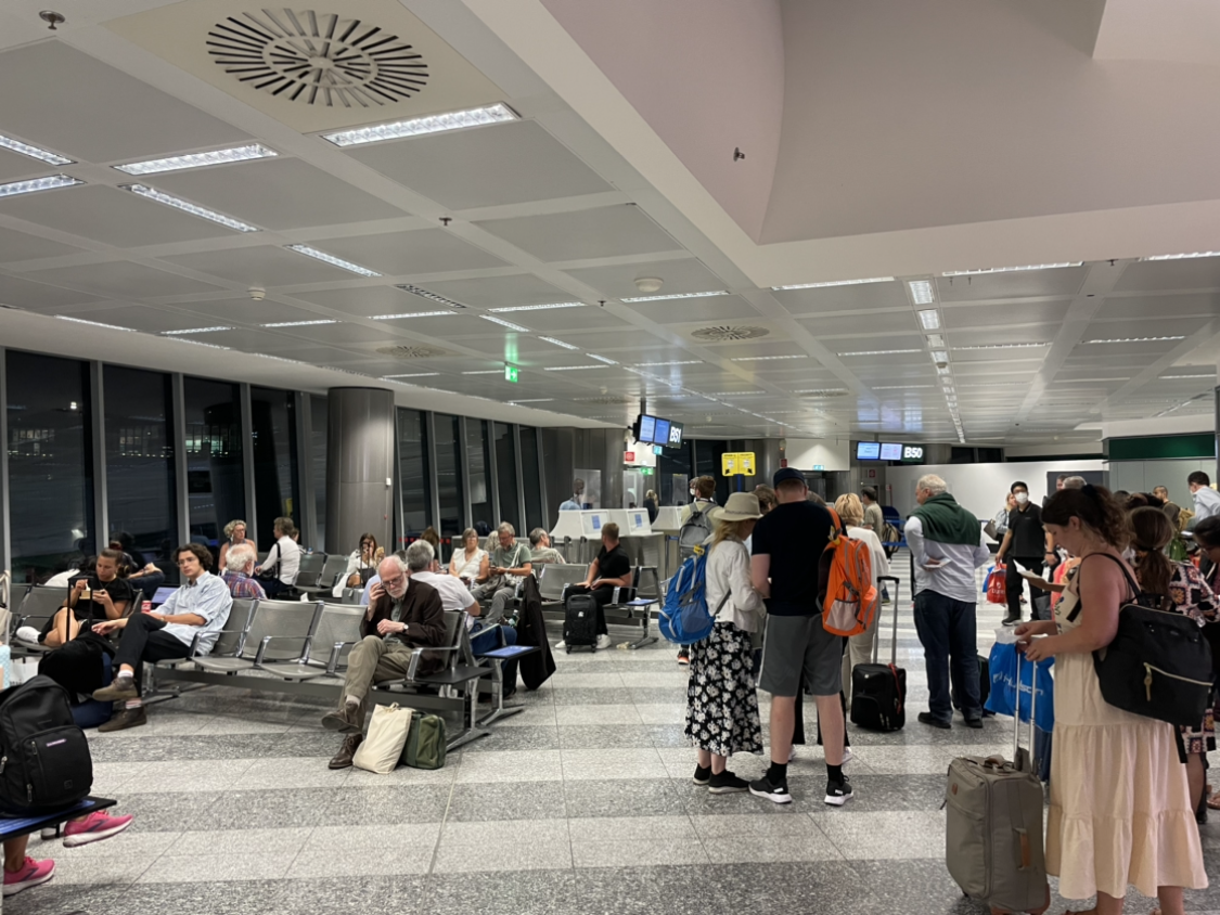 Flight Review: Iberia Express Vs British Airways Milan to London
