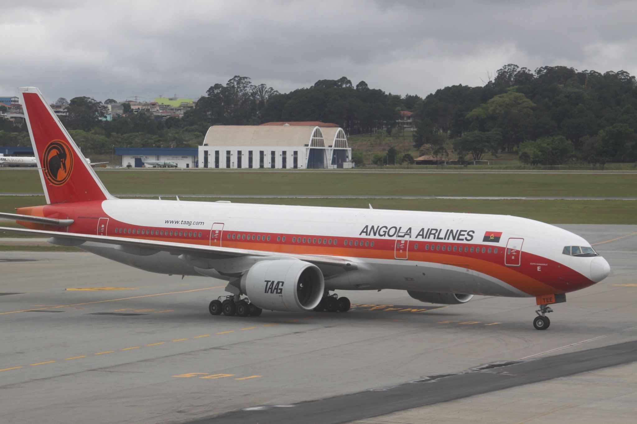 TAAG Angola's Pilots Begin A 10 Day Strike