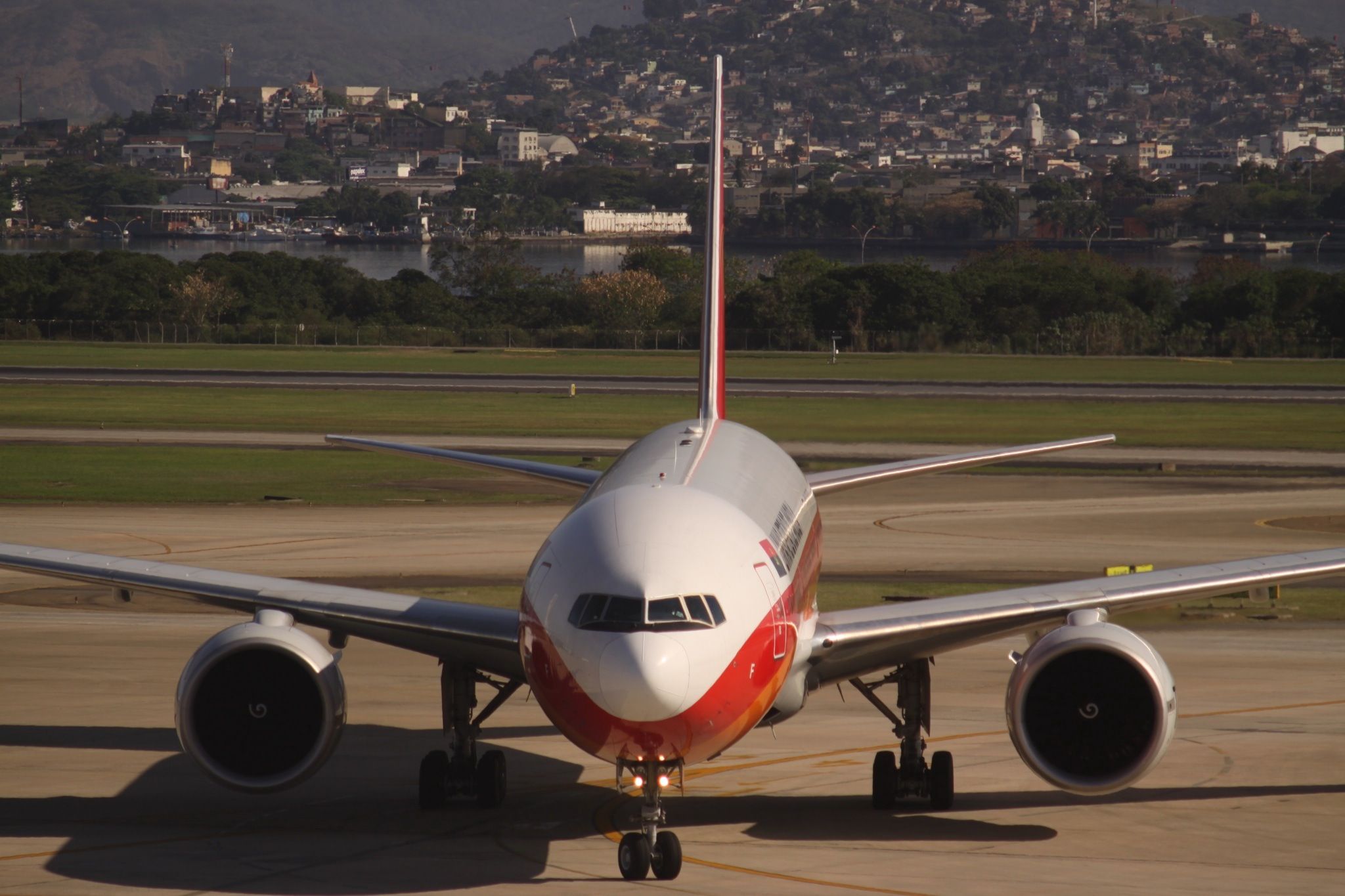 TAAG Announces New Route To Accra