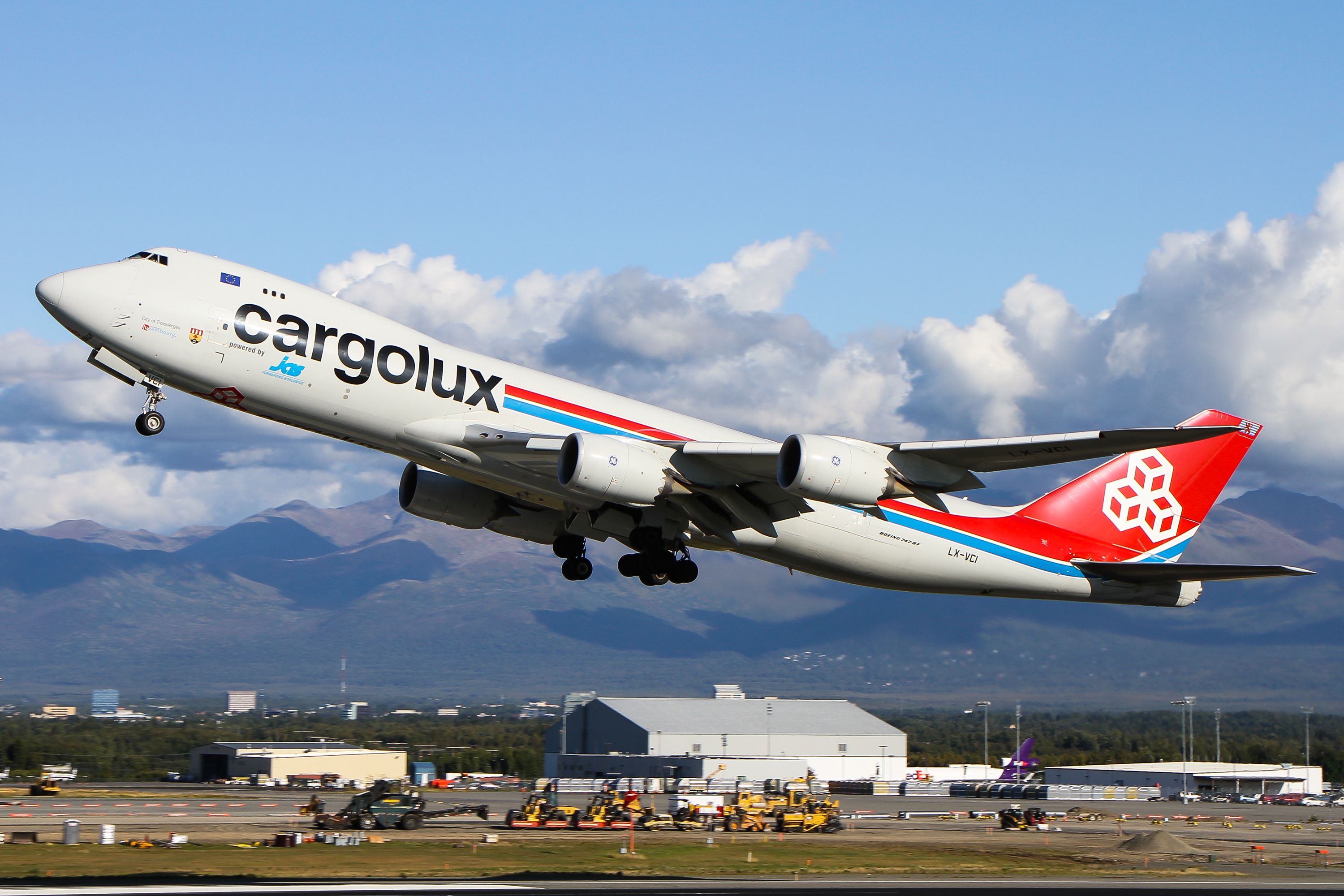 FAA Grants $31 Million For Airports To Improve Cargo Facilities