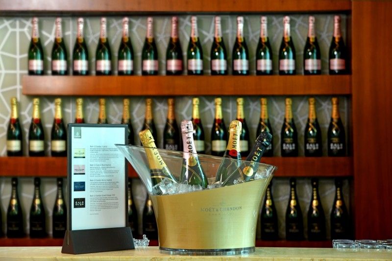 What Is The World's Largest First Class Lounge?