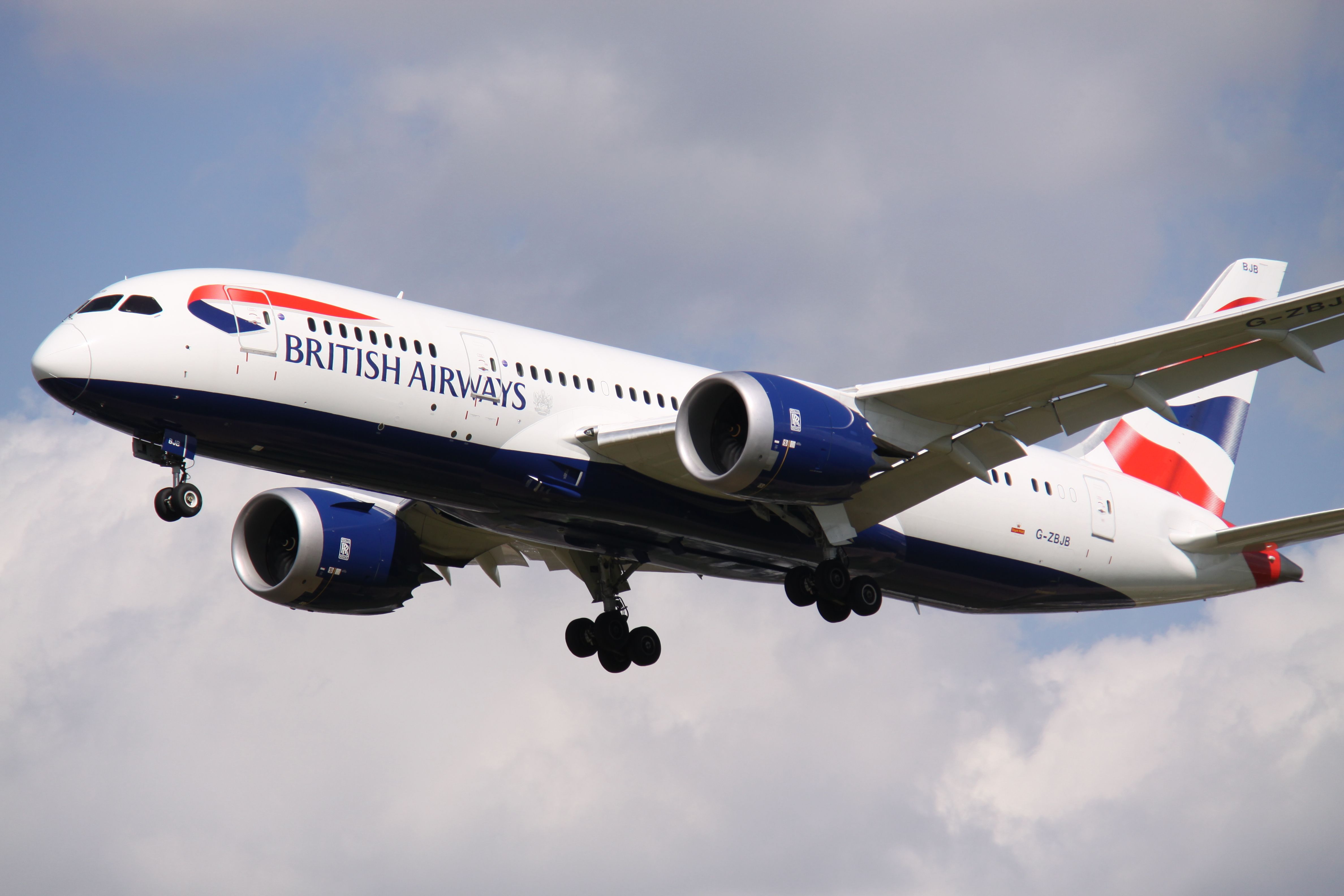 AAIB Releases Report Into British Airways Boeing 787 Nose Gear Collapse