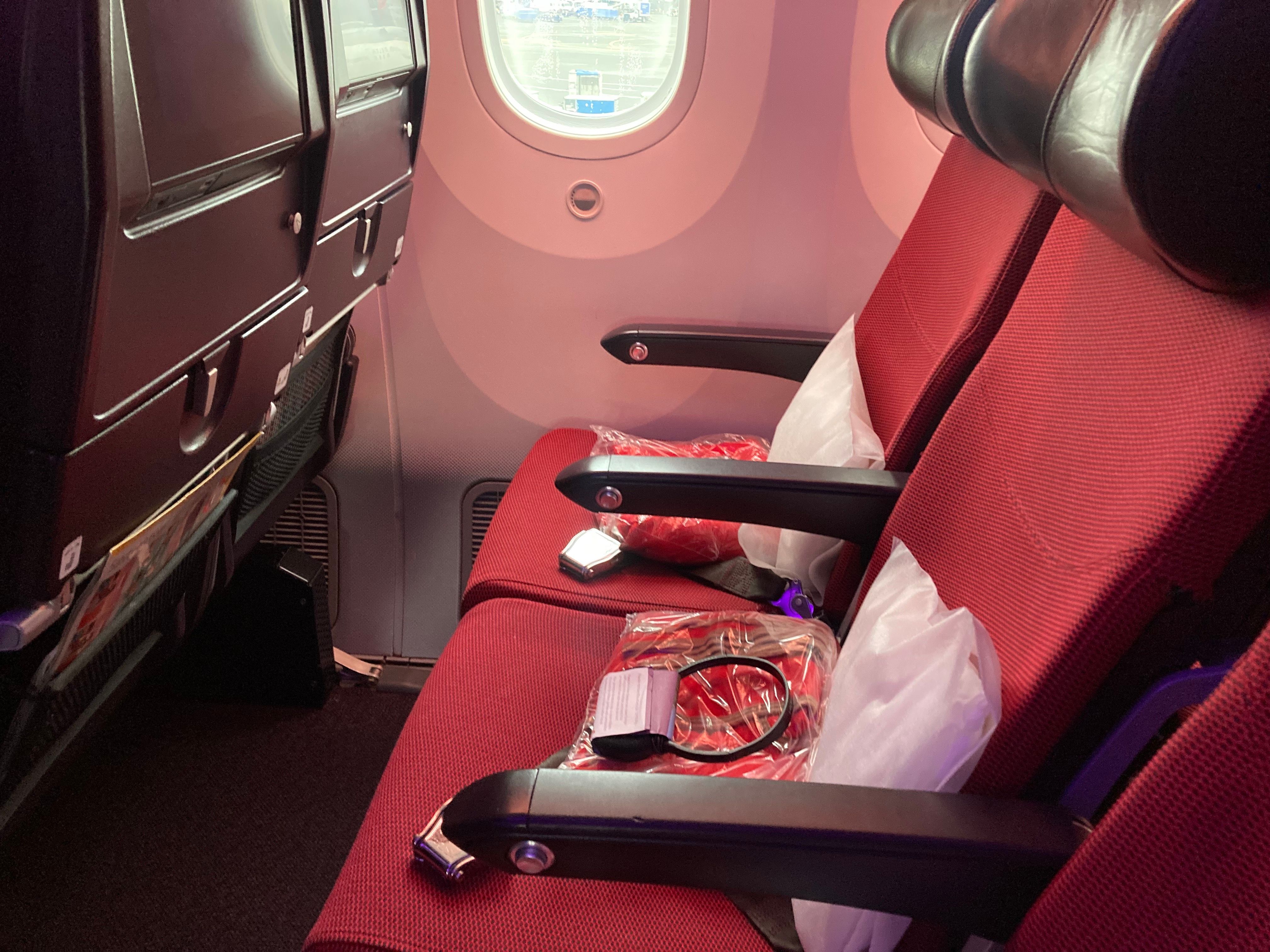 Flight Review: Virgin Atlantic's Boeing 787 Economy To London Heathrow