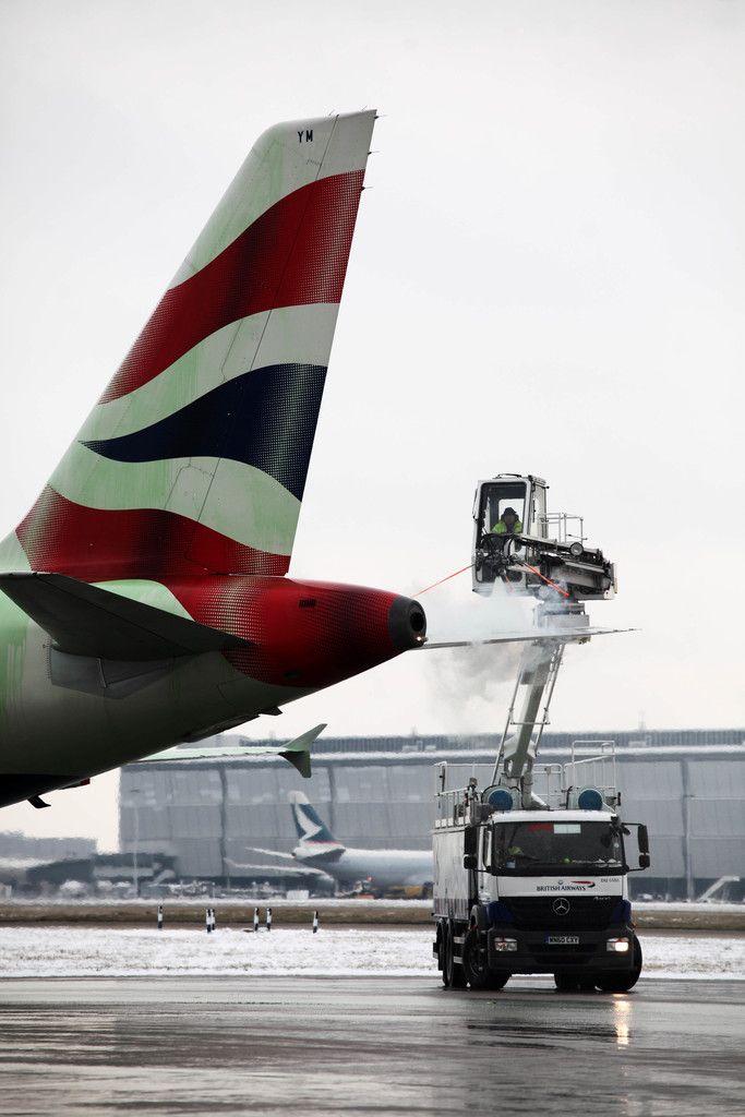 Winter Is Coming: British Airways De-Ices Its 1st Aircraft Of The Season