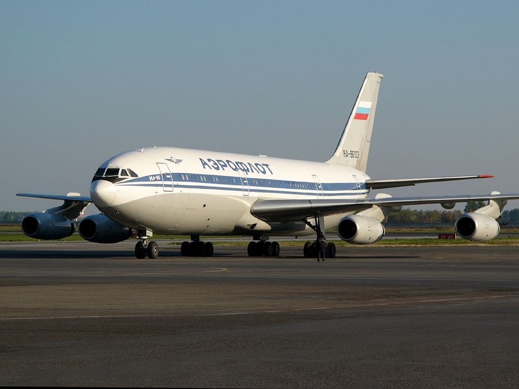 How Does The Ilyushin Il-96 Differ From The Older Il-86 Model?
