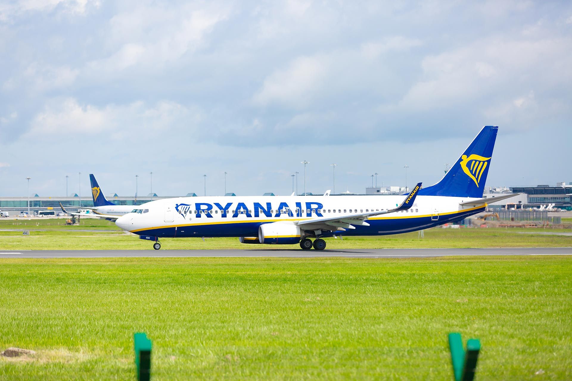Irish Ryanair Pilots Sign Four-Year Pay Deal With The Airline