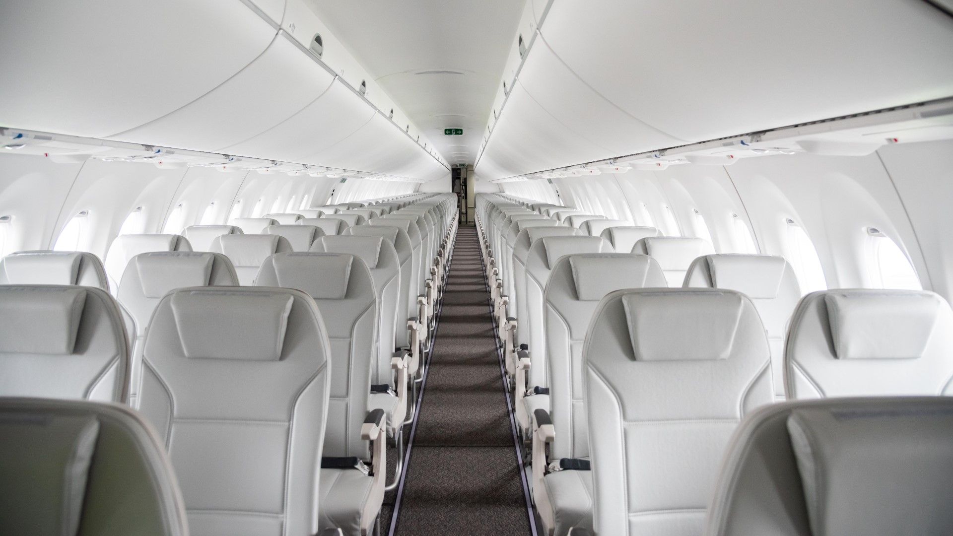 The Airbus A220-300 Vs Boeing 737 MAX 7