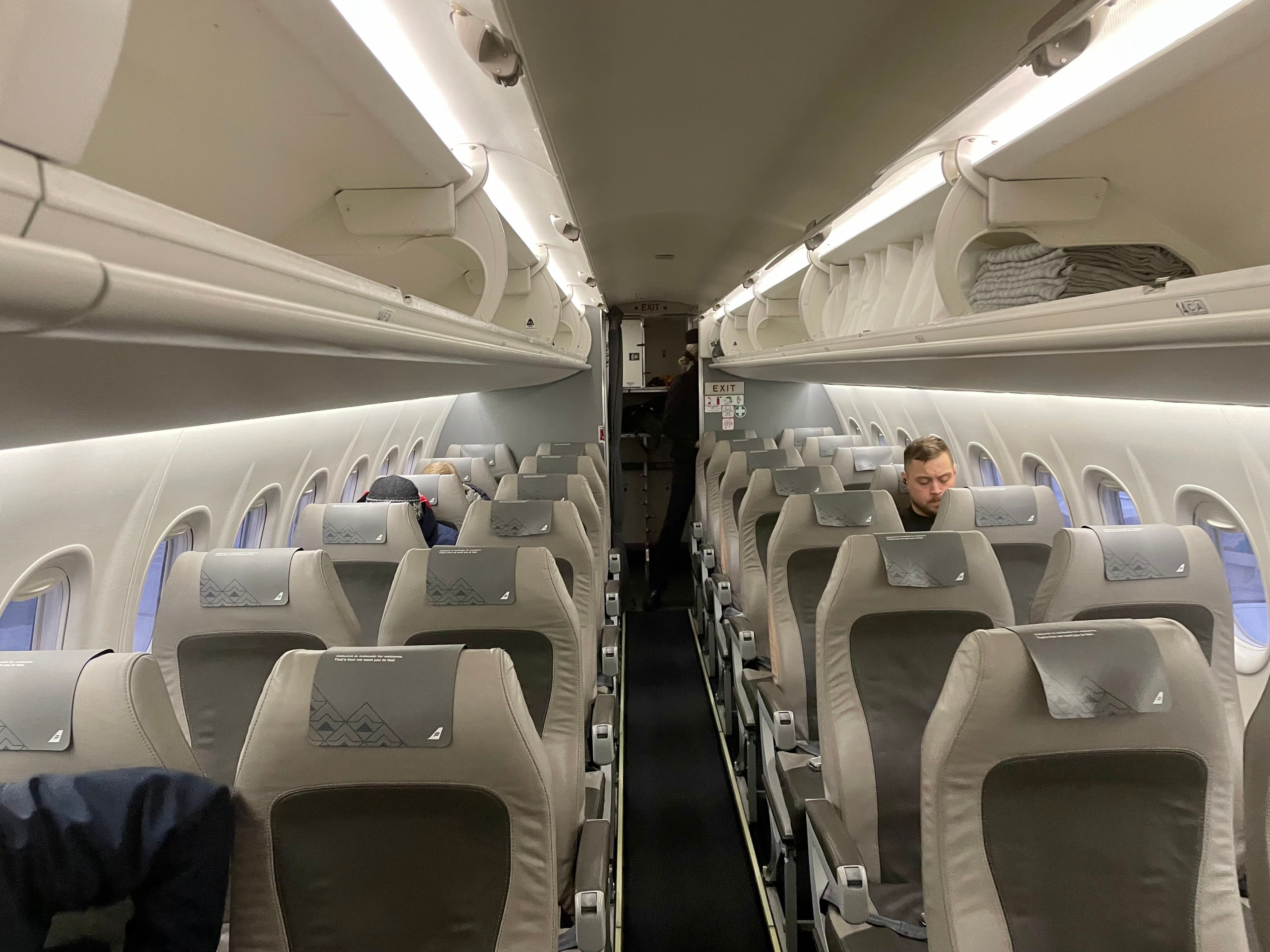 Flight Review: Icelandair Dash 8 Q400 From Akureyri To Reykjavík