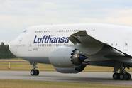 How To Spot The Difference Between The Boeing 747 400 747 8