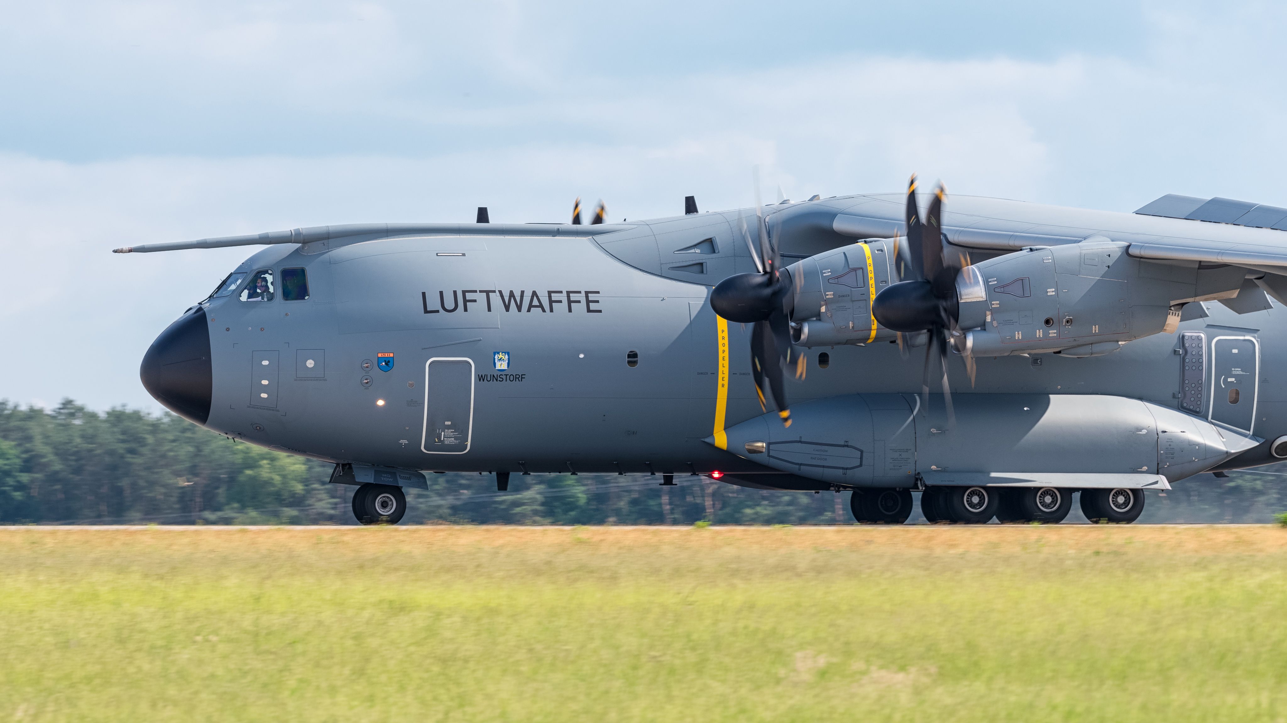 How Tom Cruise Held Onto The Side Of A Flying Airbus A400M