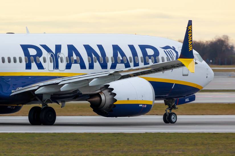 Ryanair Adds 3 More Boeing 737 MAX Aircraft To London Luton Airport Base