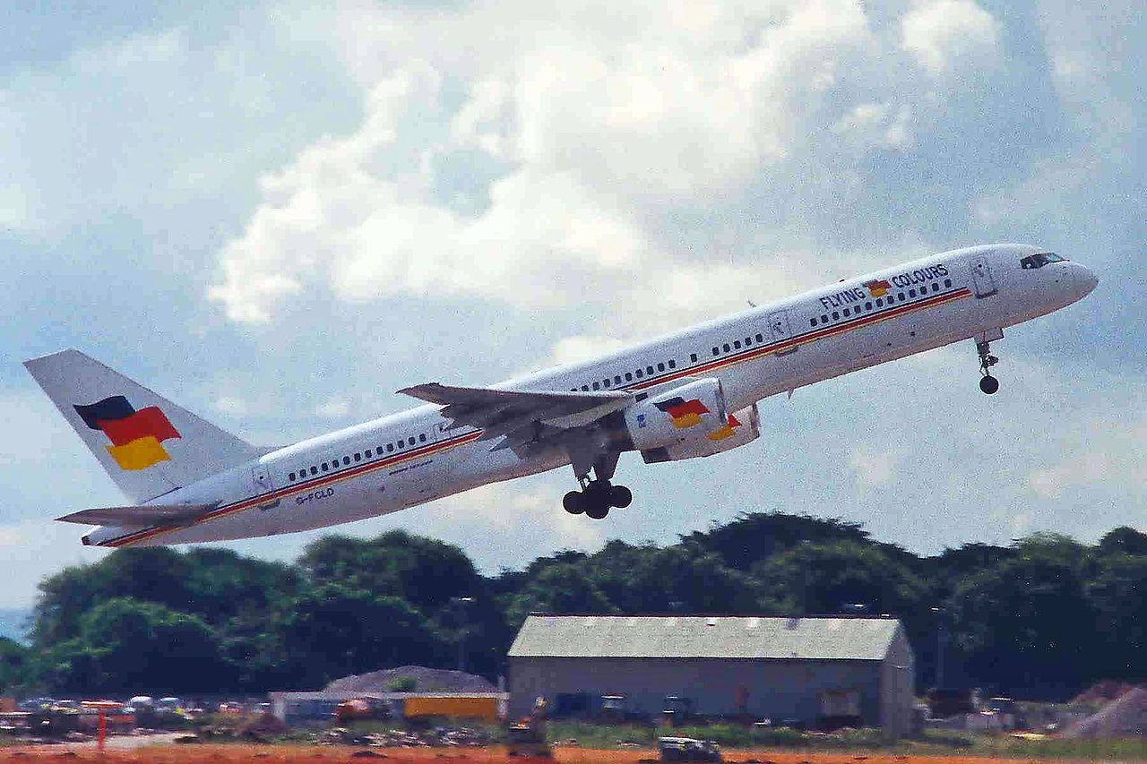 The Story Of Short-Lived UK Charter Carrier Flying Colours