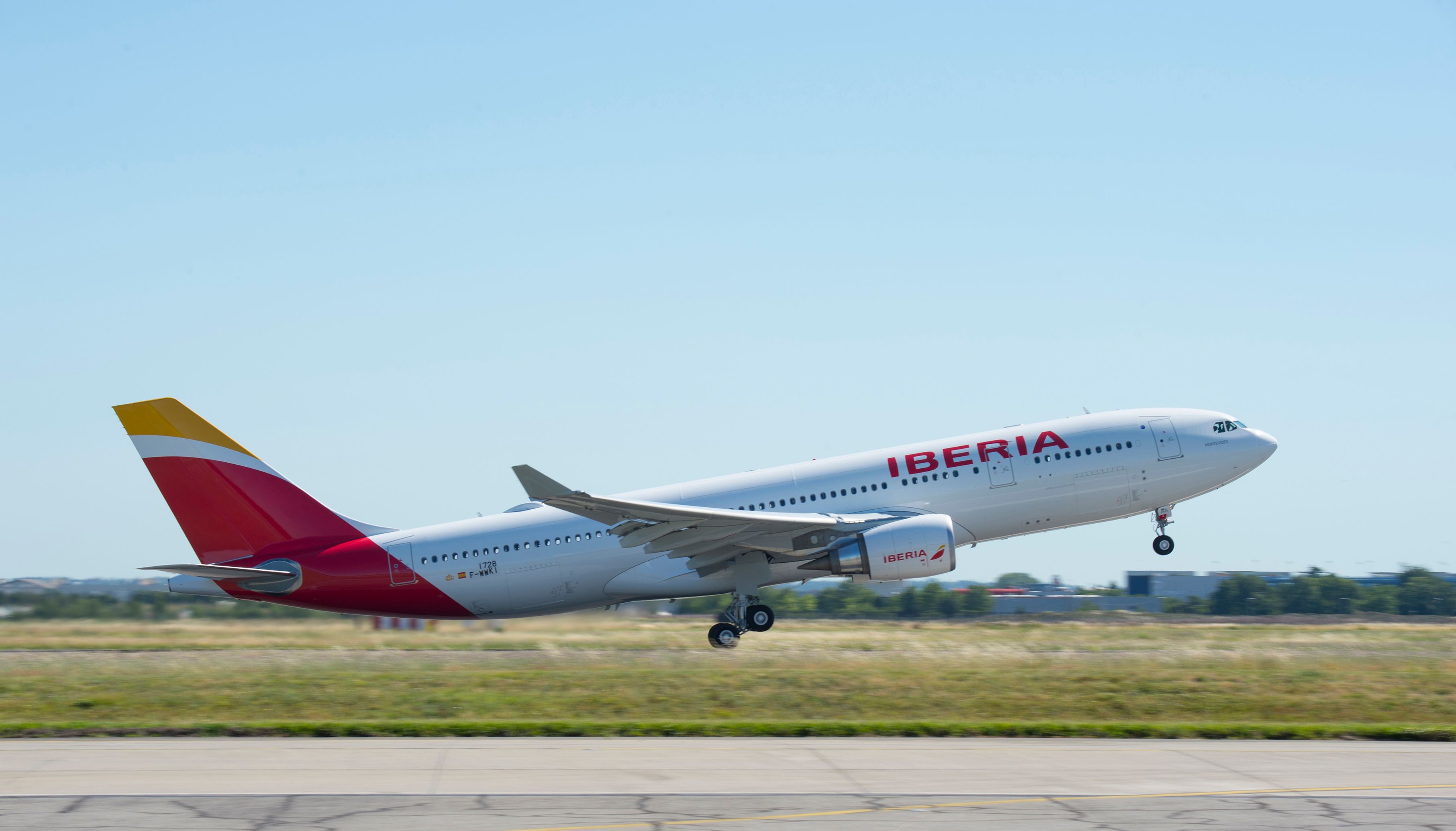 Small(er) But Mighty: These 5 Airlines Operate The Most Airbus A330-200 Flights To, From ...