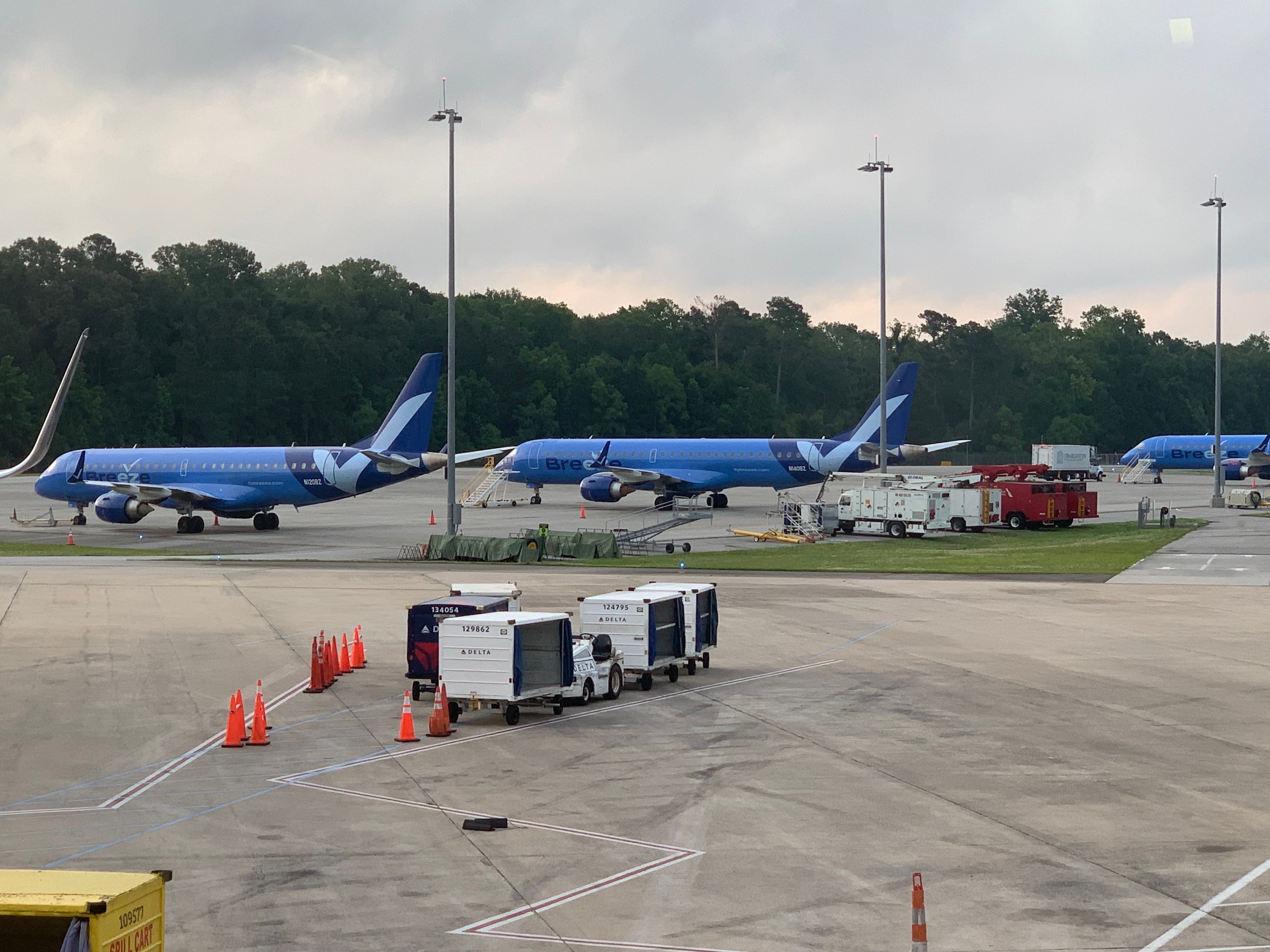 Flight Review: Breeze Airways Embraer E-195 Charleston to Charleston ...