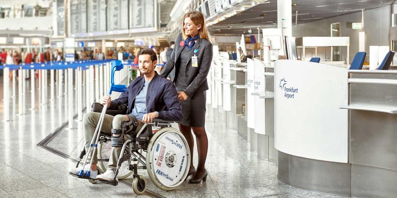 Extra Hand Luggage? A Guide To Flying With Crutches