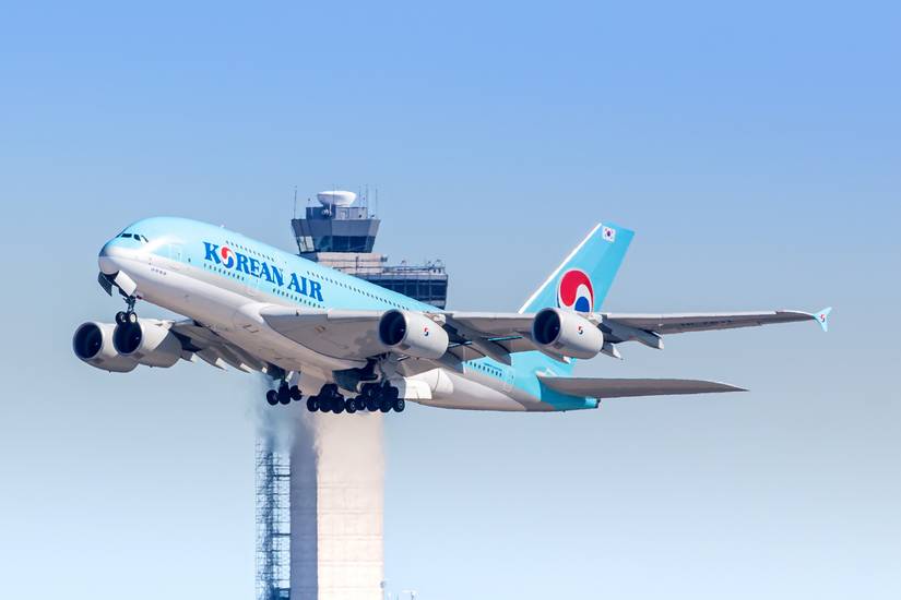 Airbus A380: 5 Facts & Figures About The Superjumbo