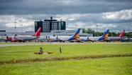 Glasgow Airport Ground Staff Vote In Favor Of New Pay Deal Glasgow Airport Ground Staff Vote In Favor Of New Pay Deal