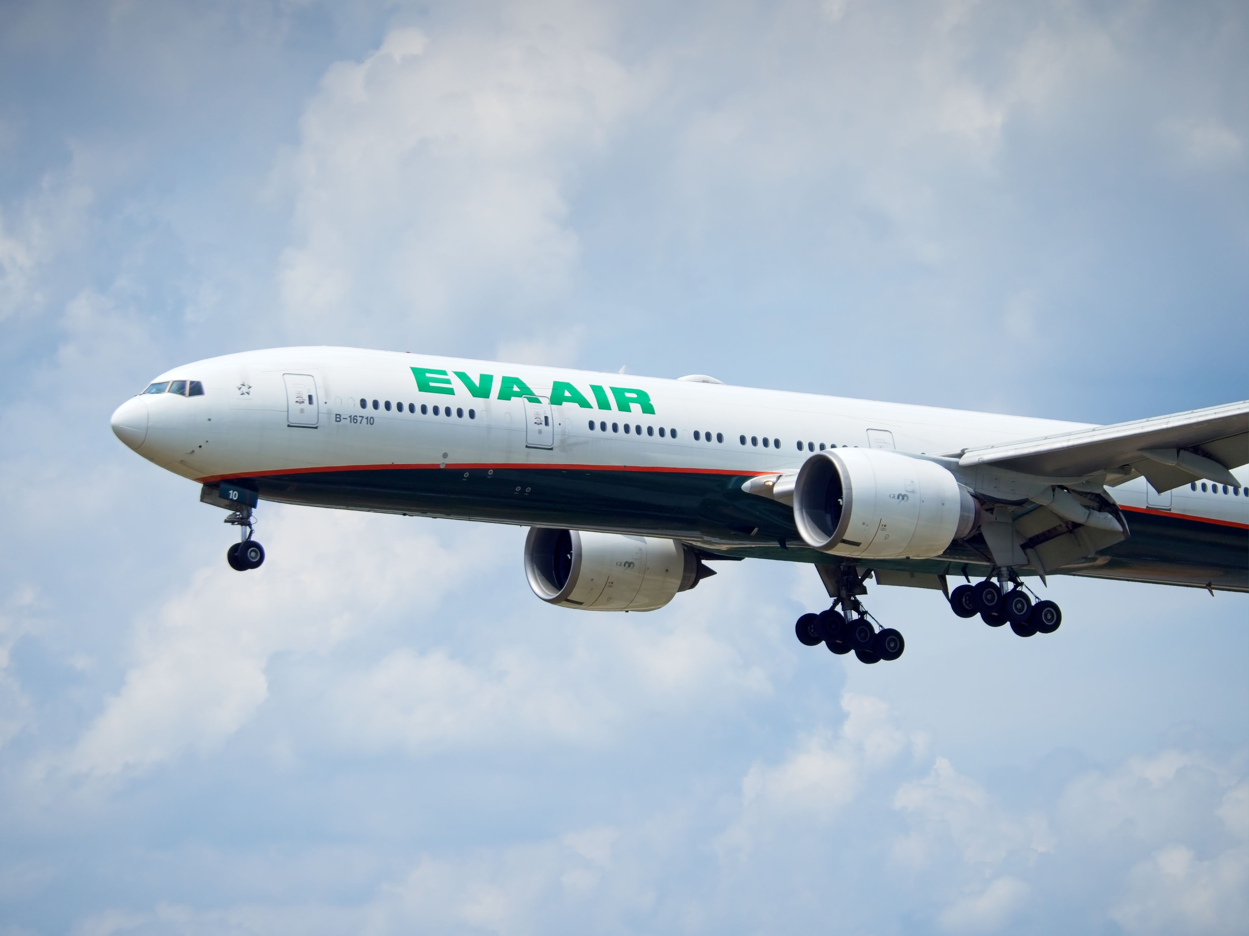 EVA Air vs China Airlines – Which Taiwanese Carrier Is Better?