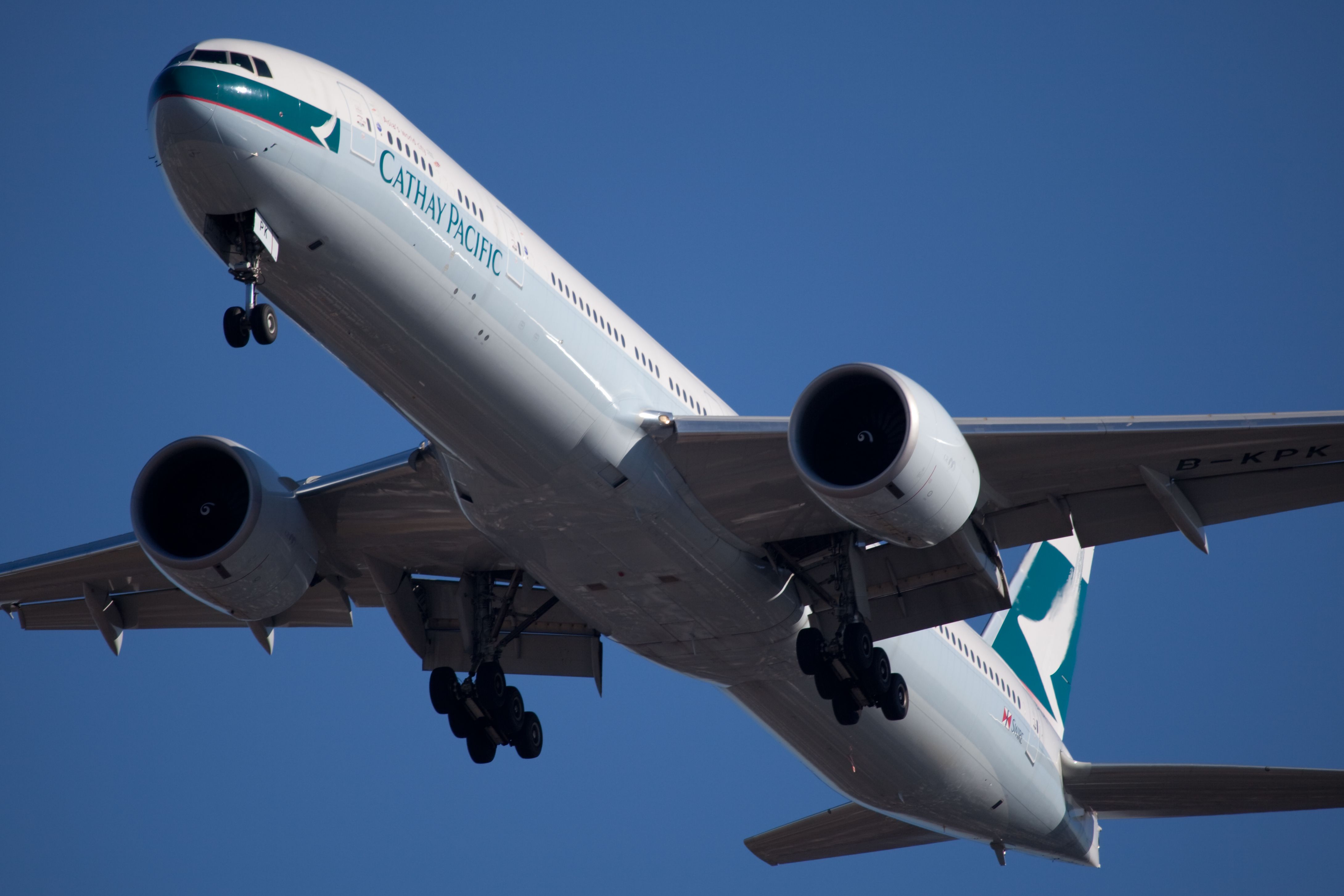 Cathay Pacific Boeing 777 Tires Burst On Takeoff In Hong Kong