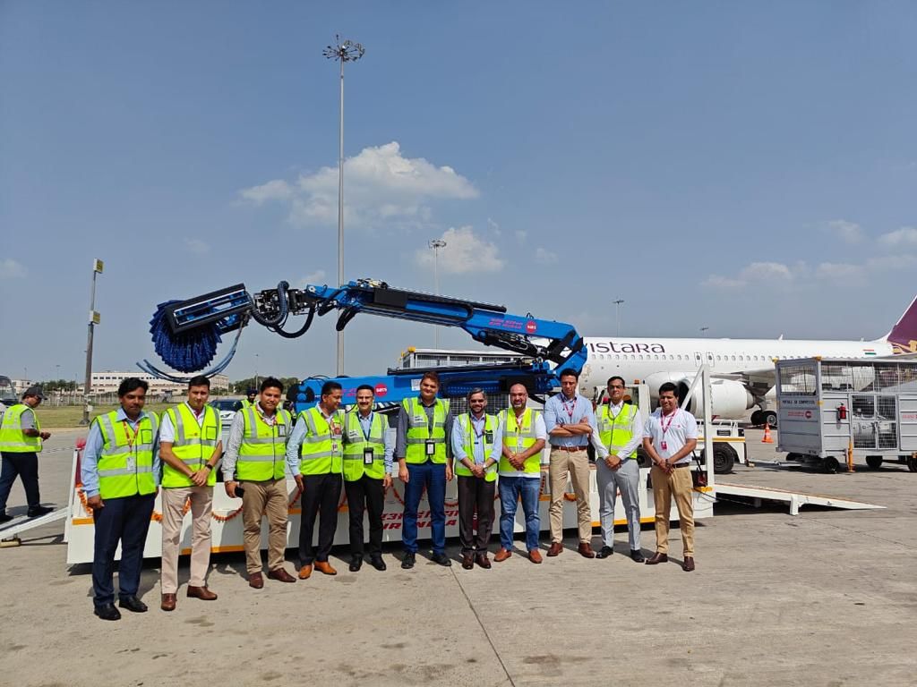 Vistara Adopts Cost-Effective Aircraft Cleaning Solution