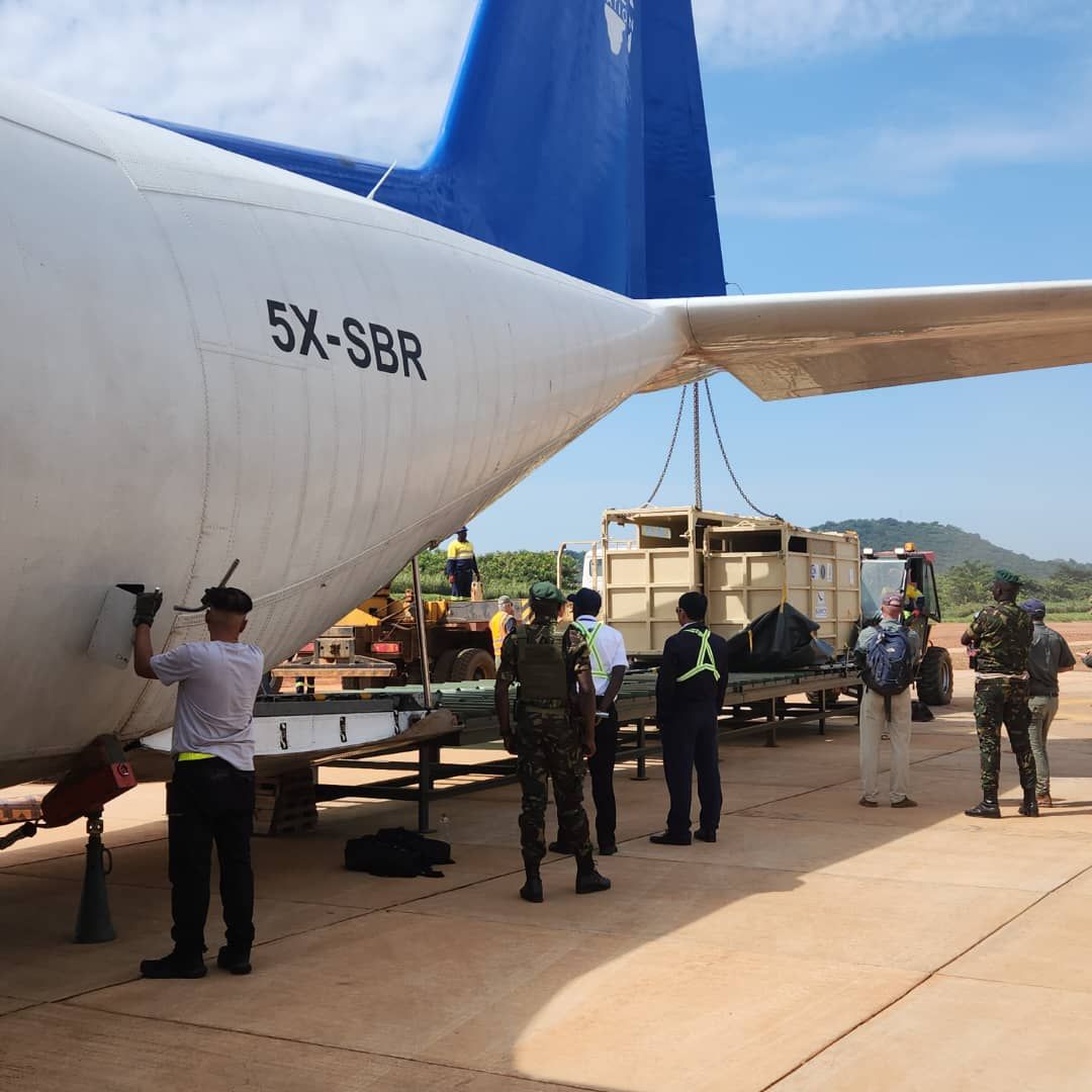 Bar Aviation Airlifts 18 Rhinos From South Africa To Congo On A ...