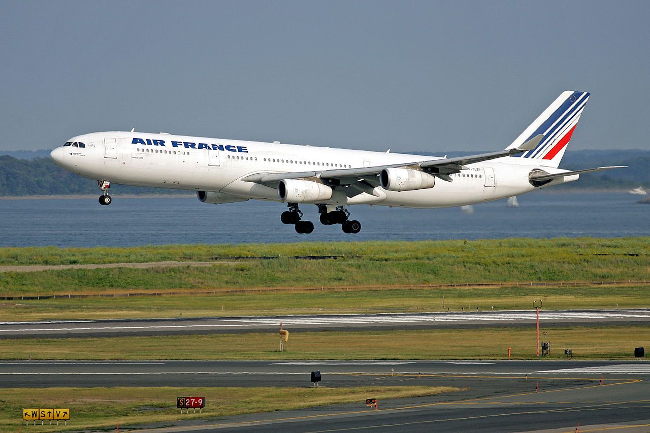 18 Years Ago This Week: The Overrun Of Air France Flight 358 In Toronto