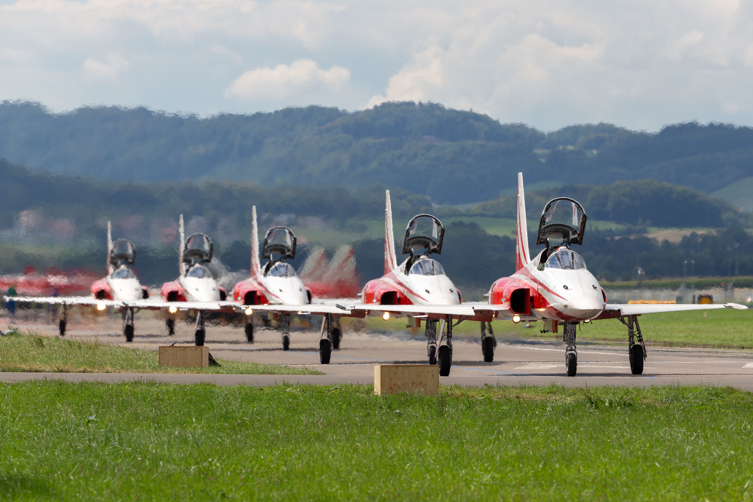 Top 5: The Oldest Fighter Jets Still In Active Service