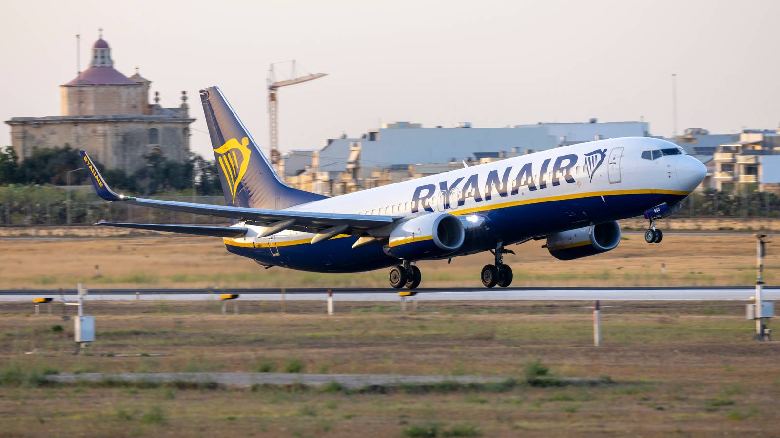 Ryanair Blasts "Idiotic" Dublin Airport Night Flight Reduction Decision
