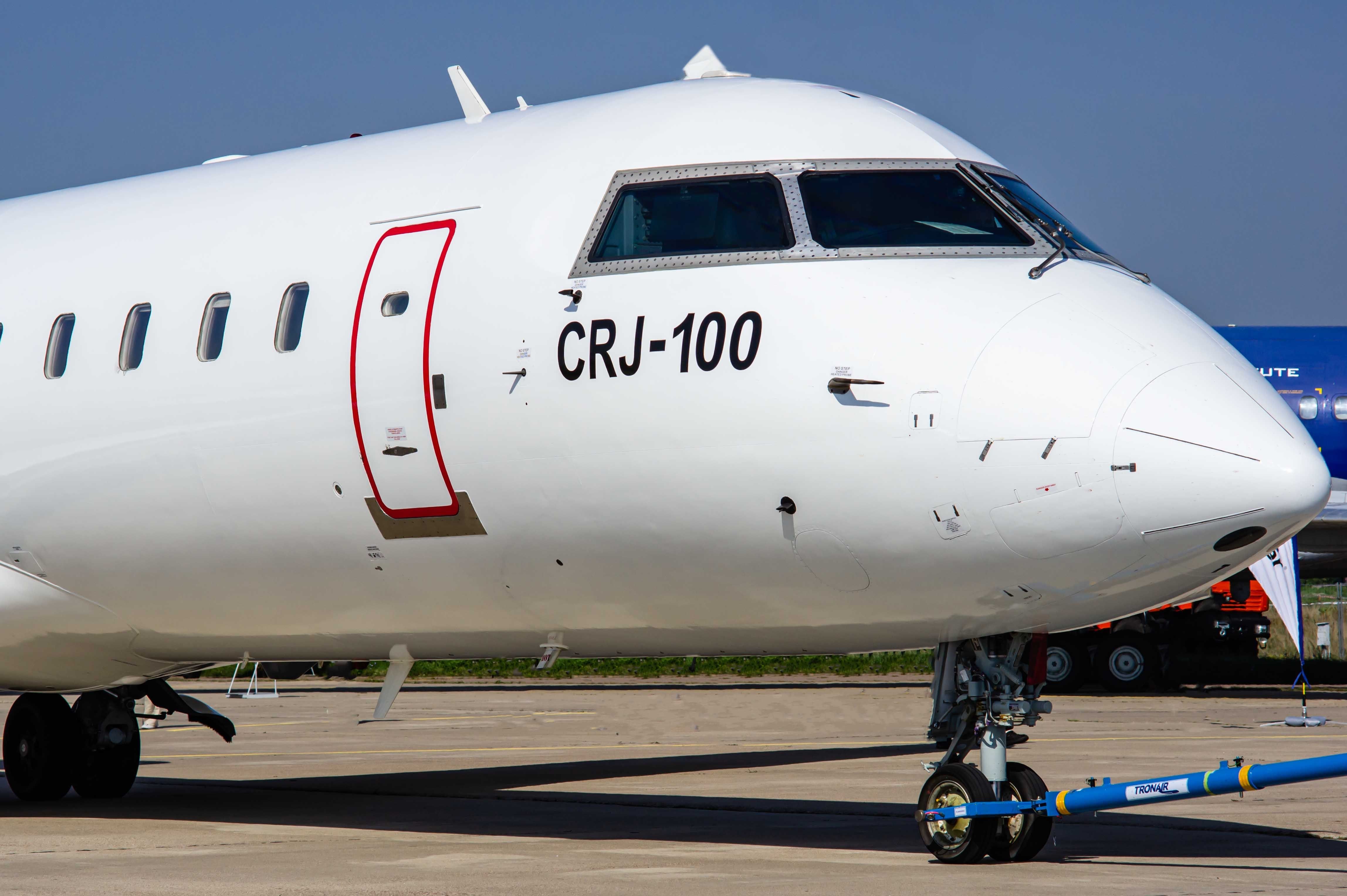 Top 5: The World's Oldest Active Bombardier CRJ100/200 Series Jets