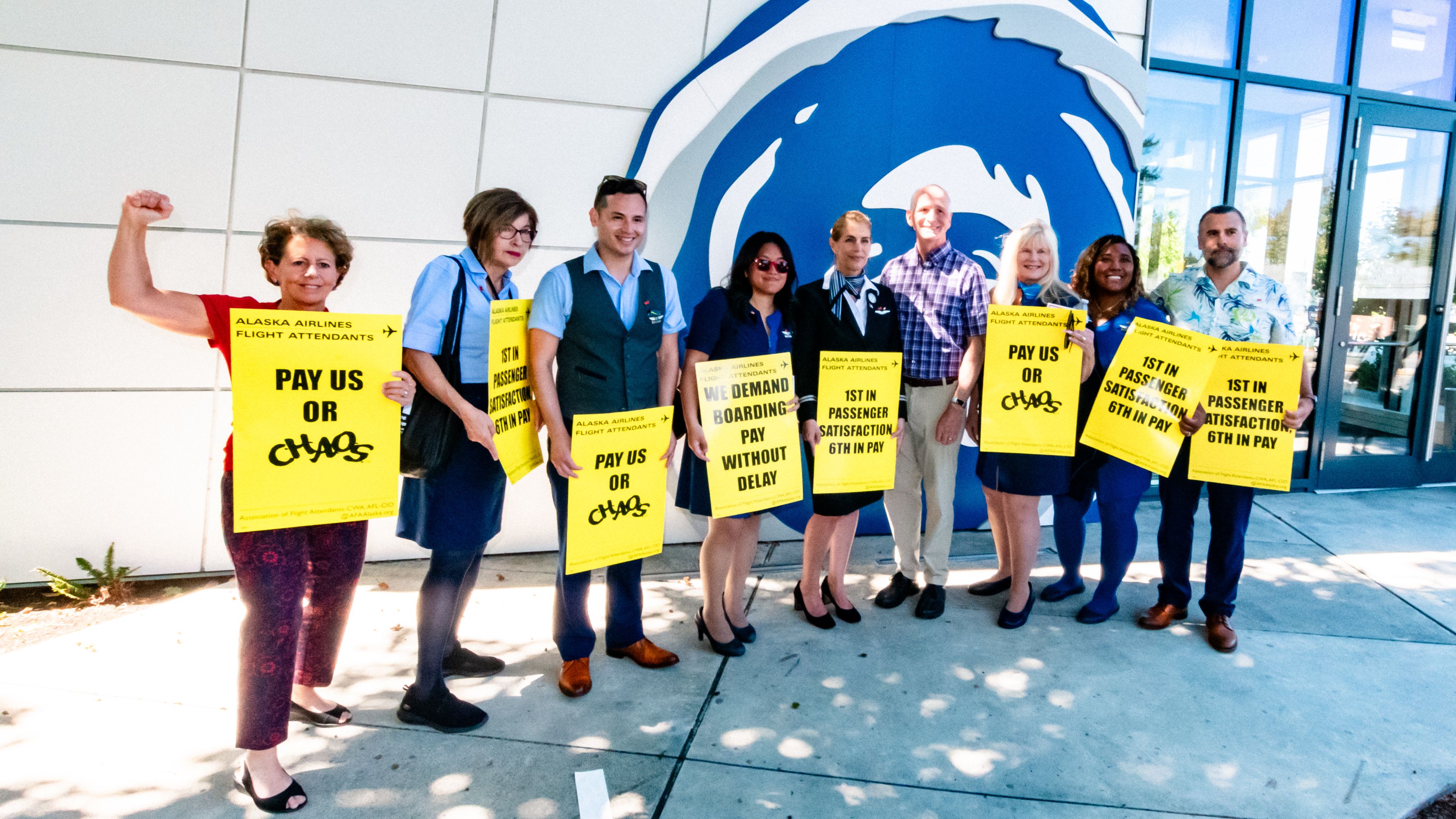 Breaking: Alaska Air Group Acquires Hawaiian Airlines For $1.9 Billion