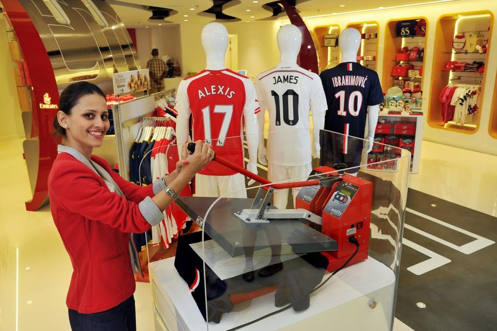 5 Airlines & Manufacturers With The Coolest Avgeek Merch