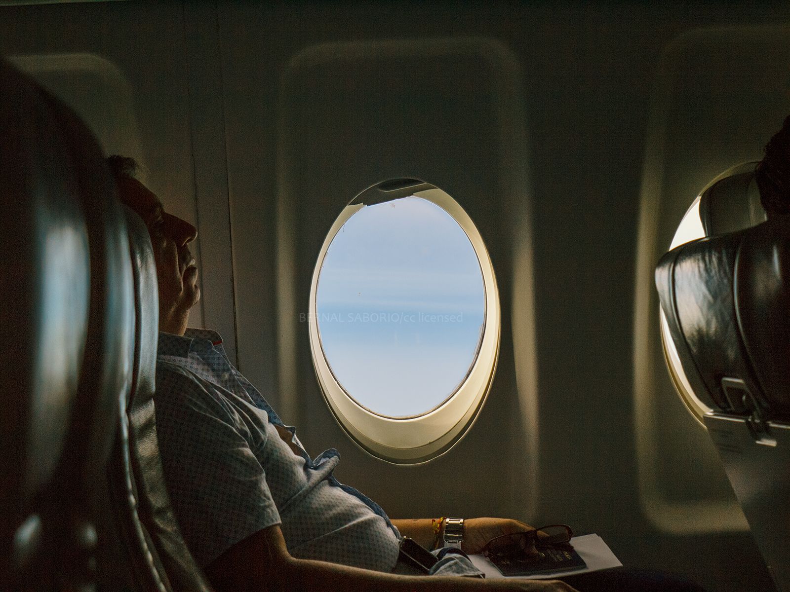 5 Tips For Your First Red-Eye Transatlantic Flight