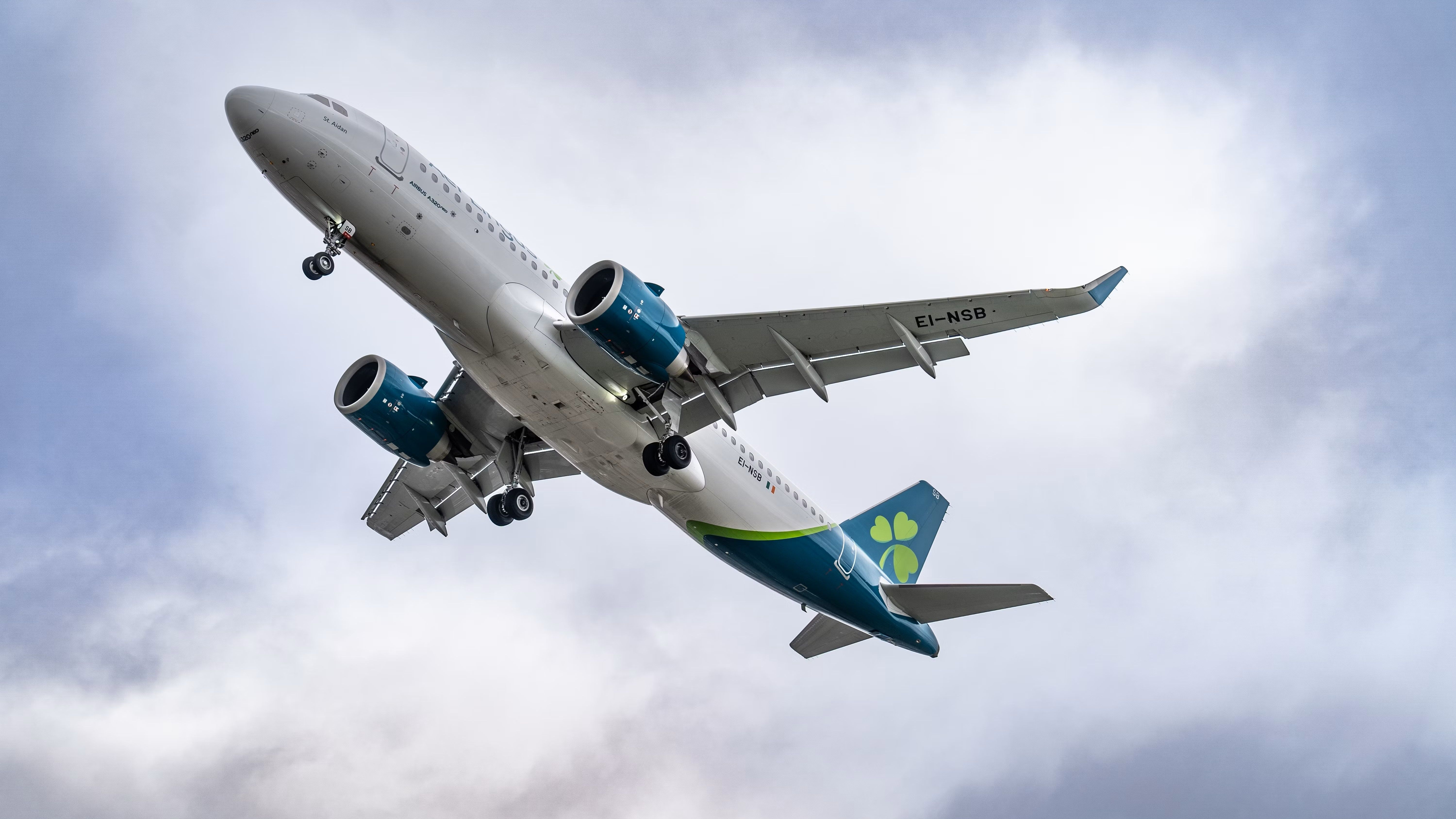 How Hot Or Cold Do Different Parts Of An Aircraft Get While Flying?