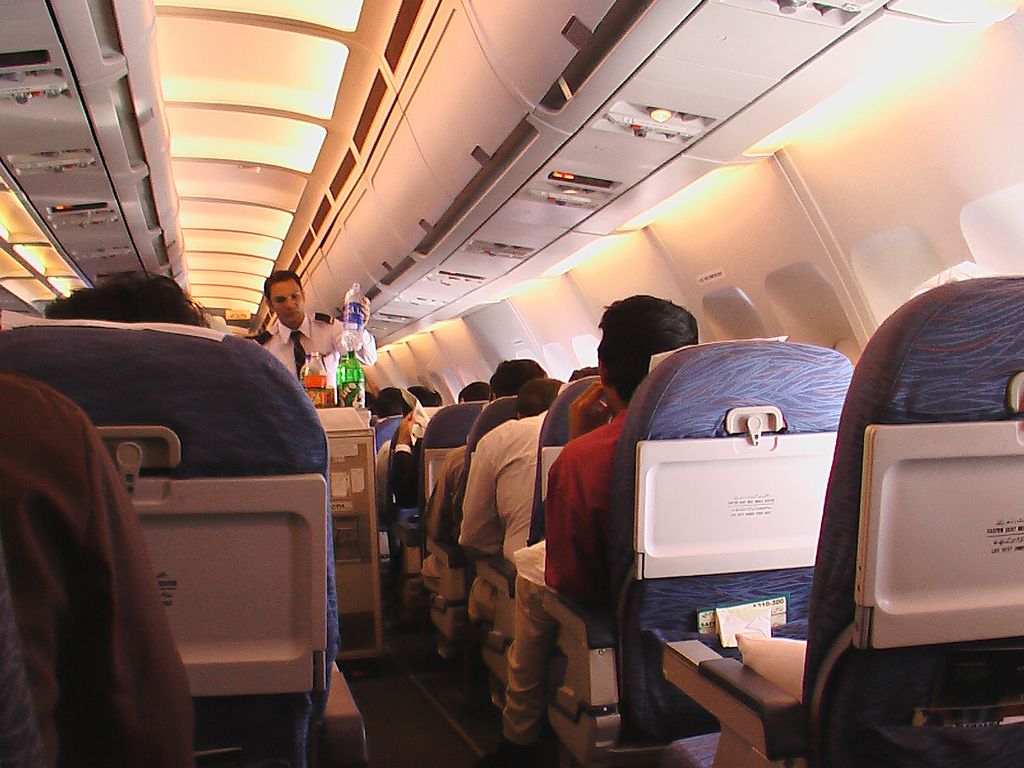 Pakistan International Airlines Wants Pilots & Cabin Crew For Its ATR ...