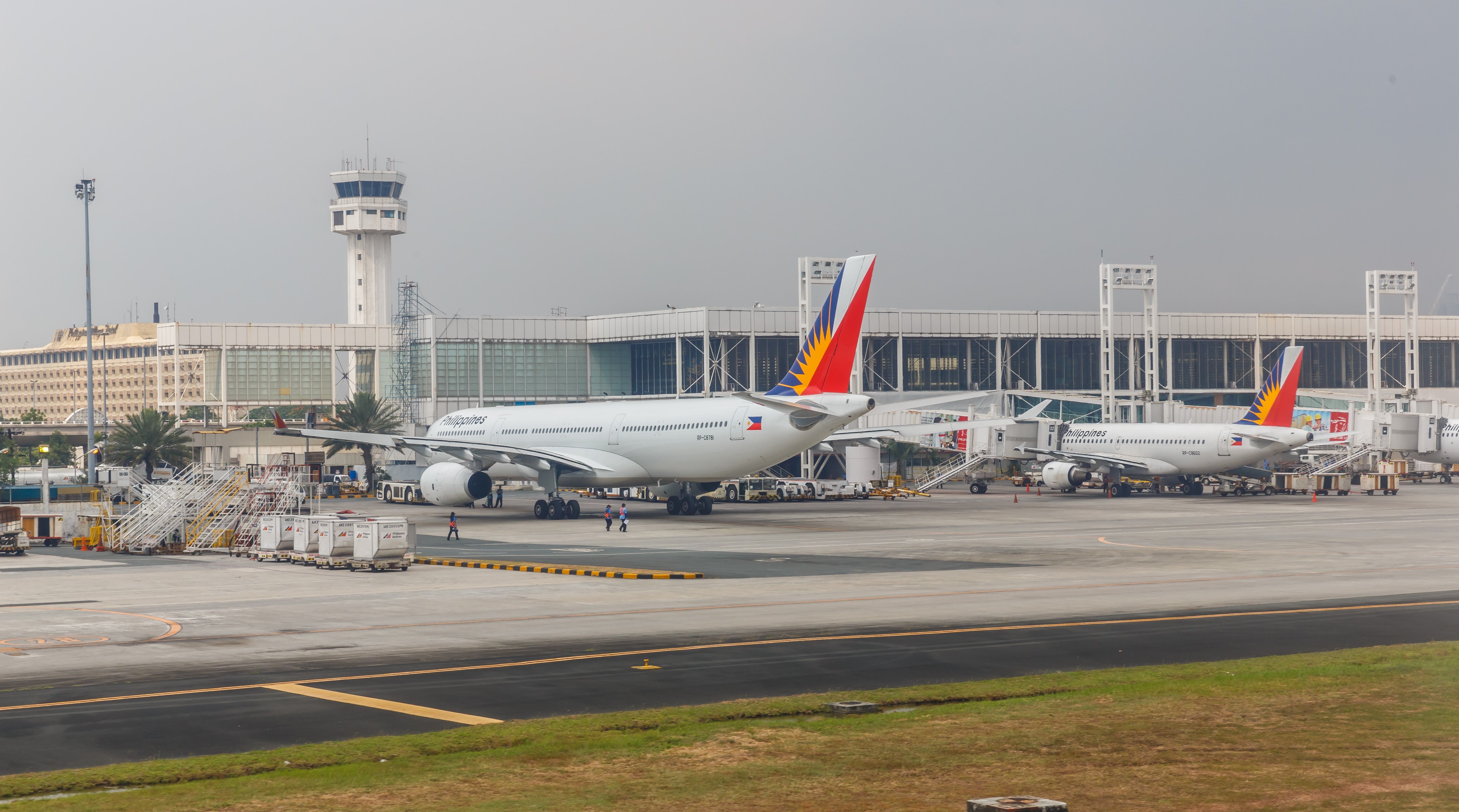 Manila Security Officer Reportedly Stole & Swallowed $300