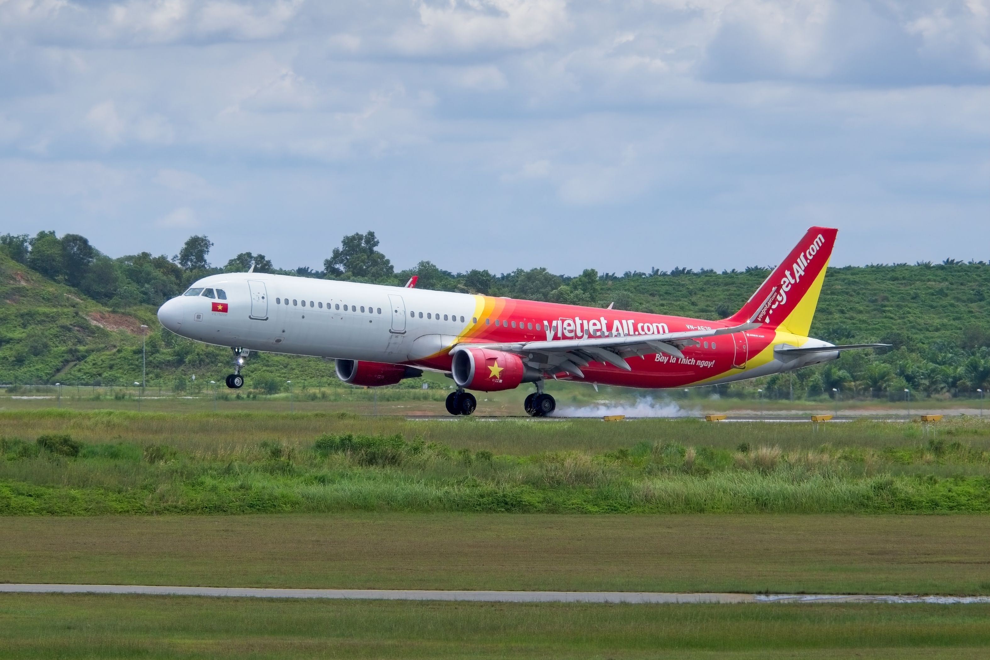 Flight Review: Vietjet's Airbus A321 'SkyBoss' Premium Economy