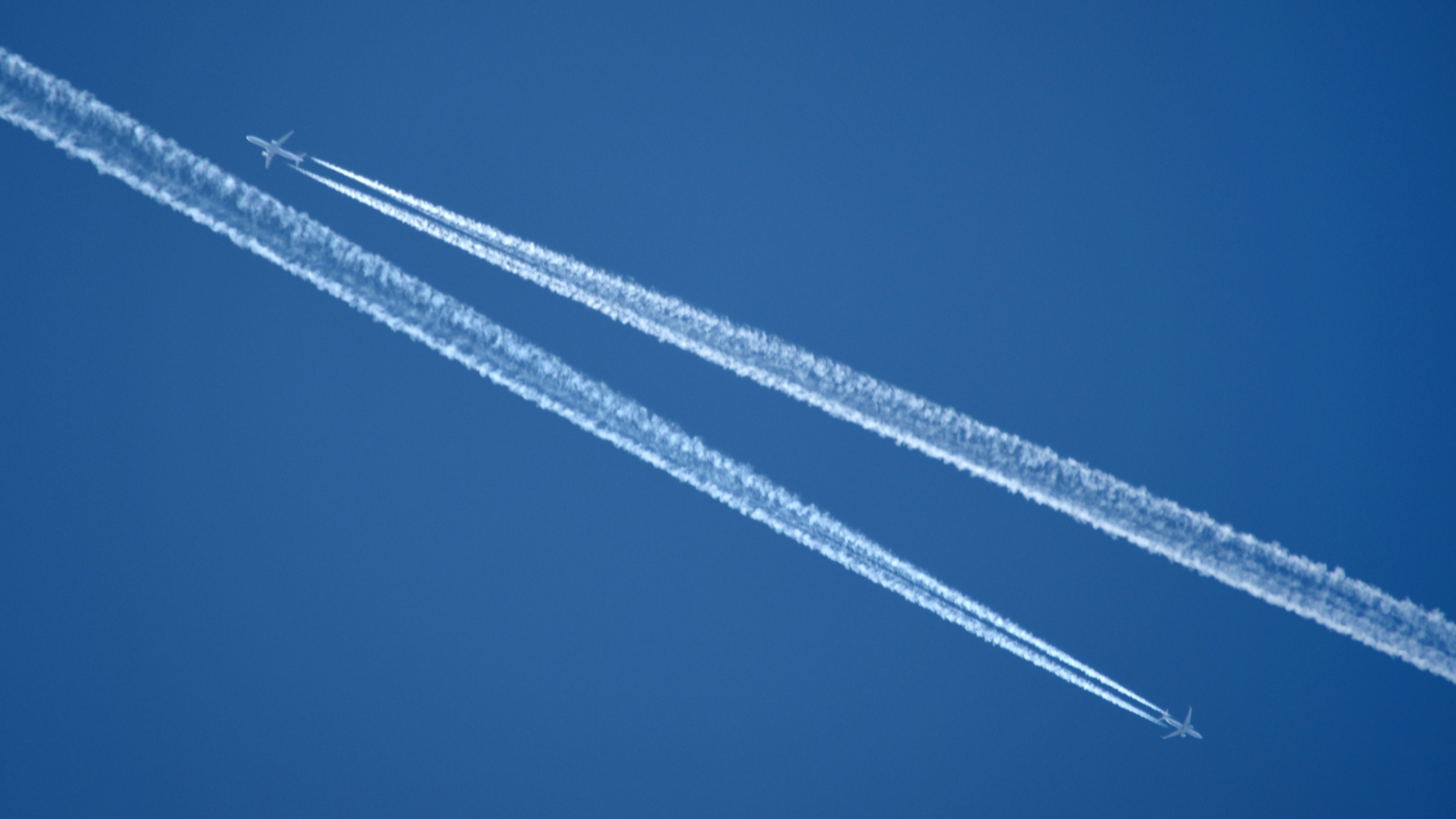 RVSM: The Technology That Allows Airliners To Fly In Close Proximity