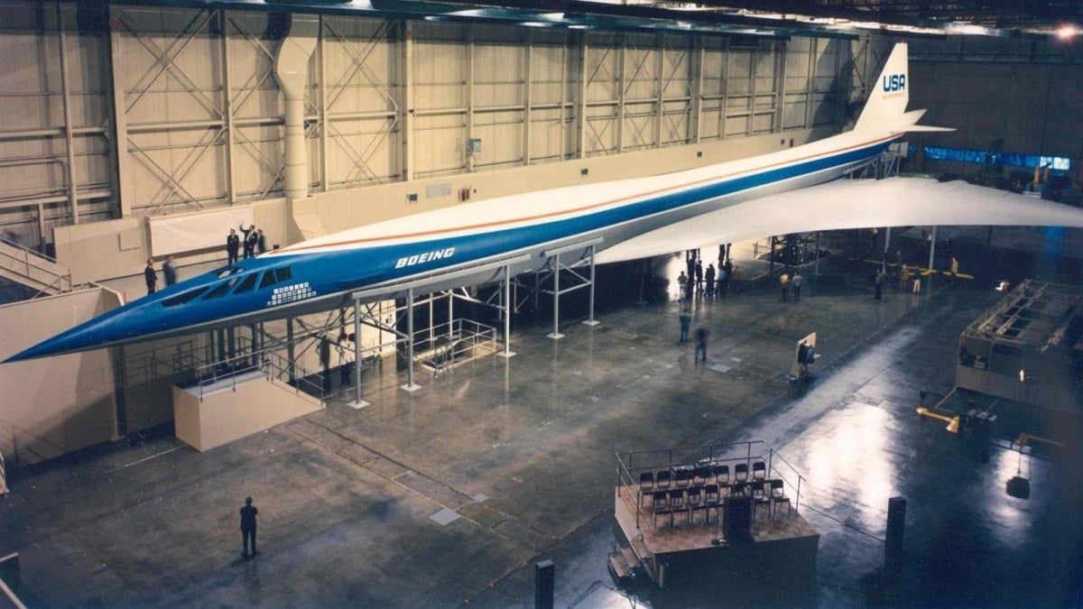 What Happened To The Boeing 2707 Mockup?