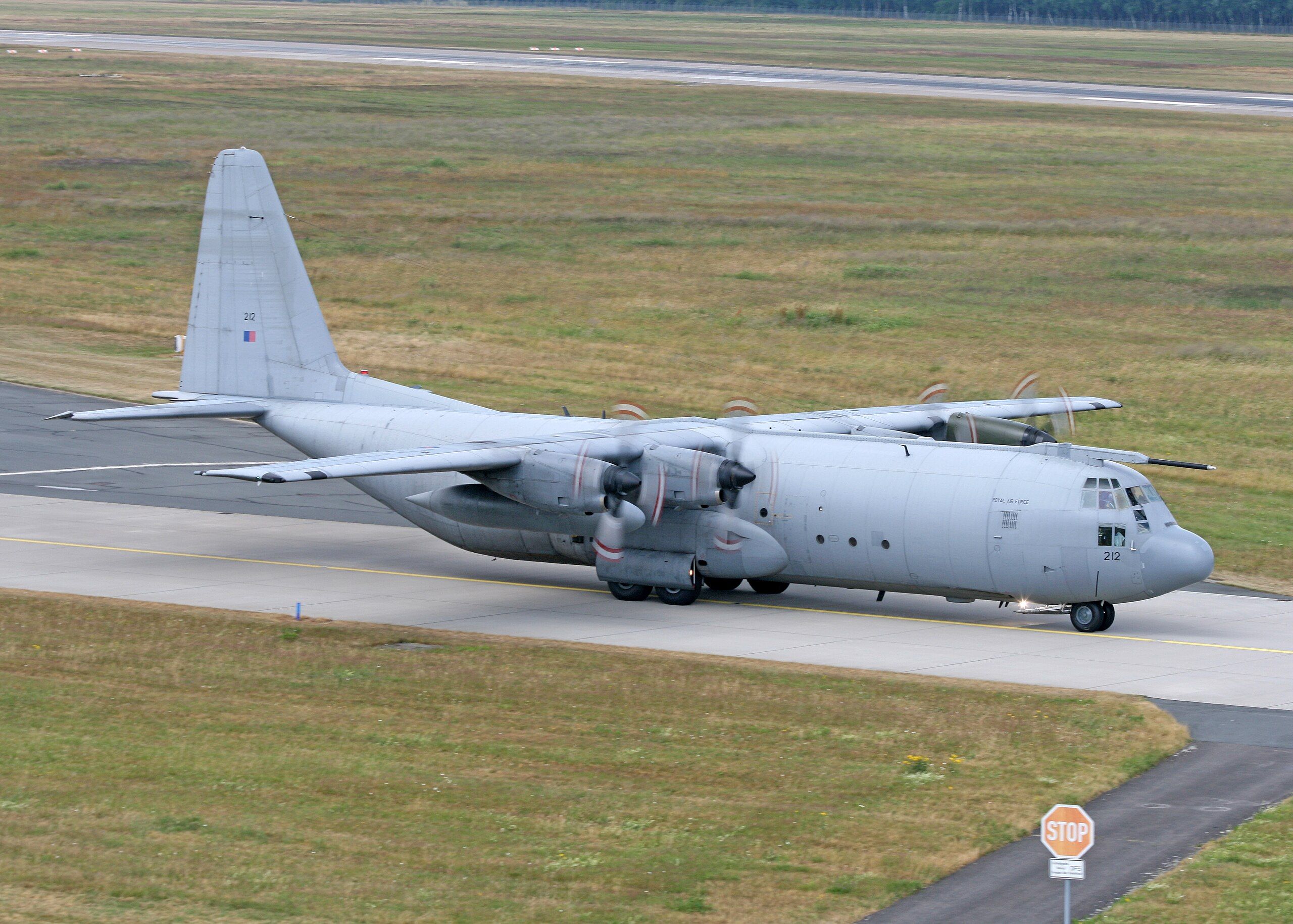 Why Did The RAF Retire The Lockheed C-130 Hercules?