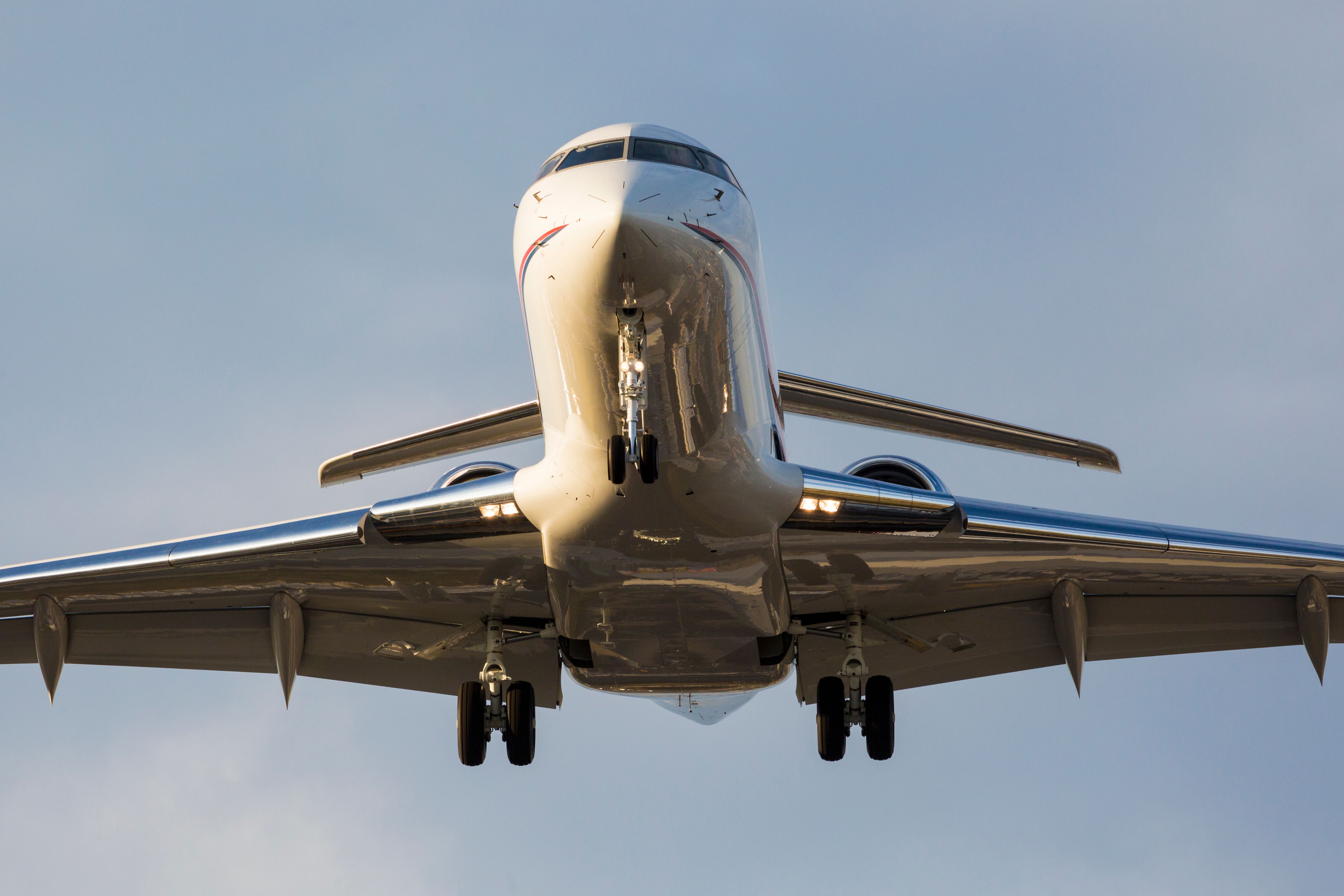 Floyd Mayweather Sends Gulfstream IV To Israel With Supplies