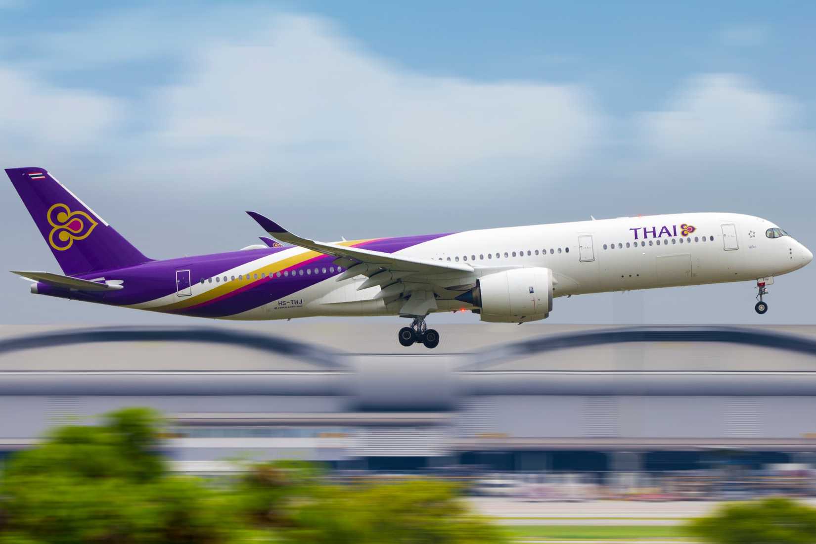 Royal Silk: 5 Fun Facts About Thai Airways' Business Class