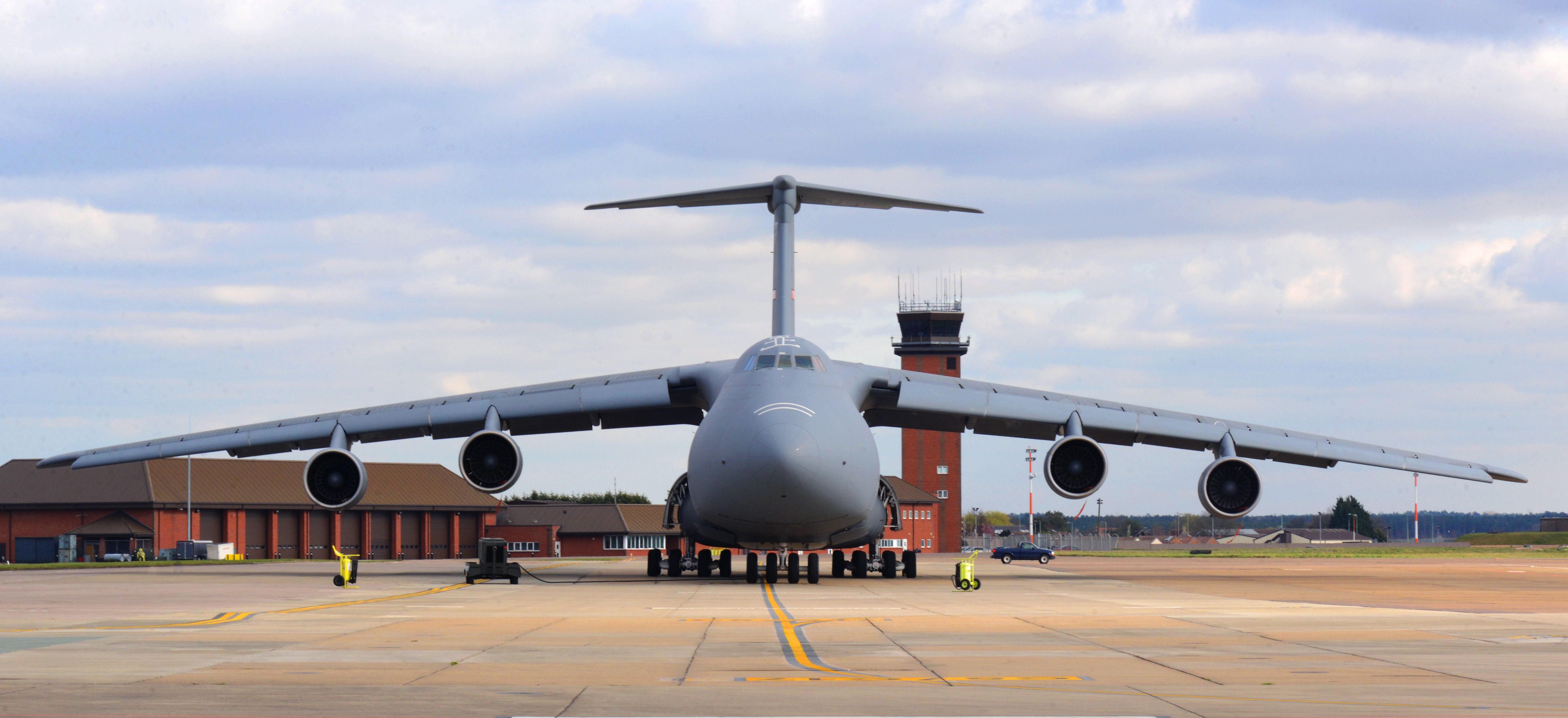 An Absolute Unit: Everything You Need To Know About The Lockheed C-5 Galaxy