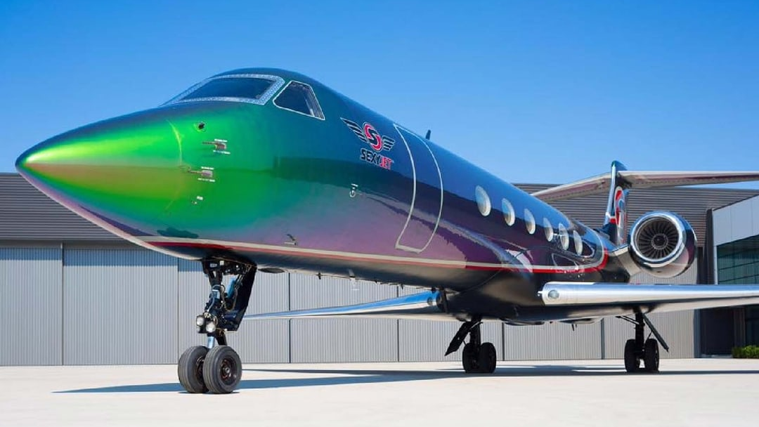 Unique Paintjob: A Look At The Gulfstream GV SEXYjet