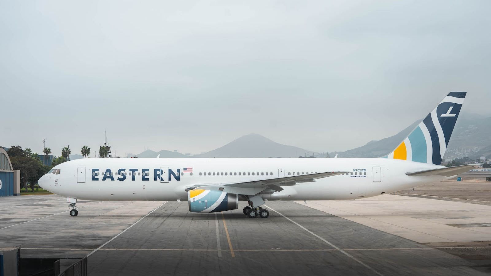 Texan Airline Hillwood Airways Rebrands To Eastern Air Express Following Eastern Airlines ...