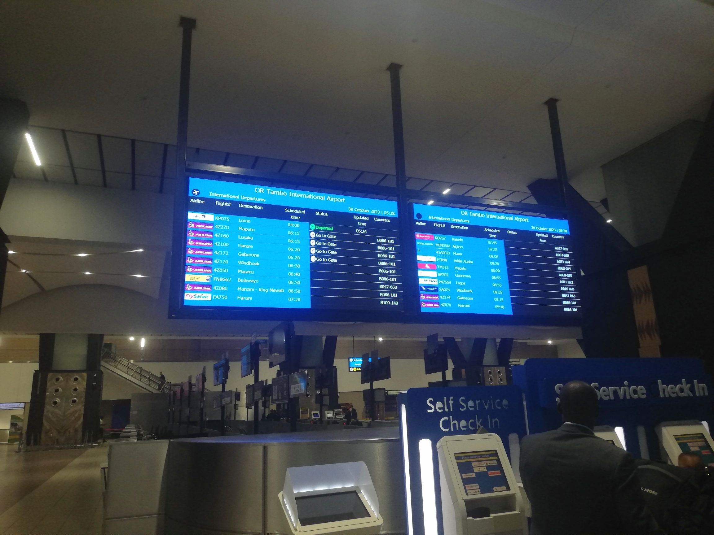 Flight Review: Fastjet's Embraer E145 Economy Cabin