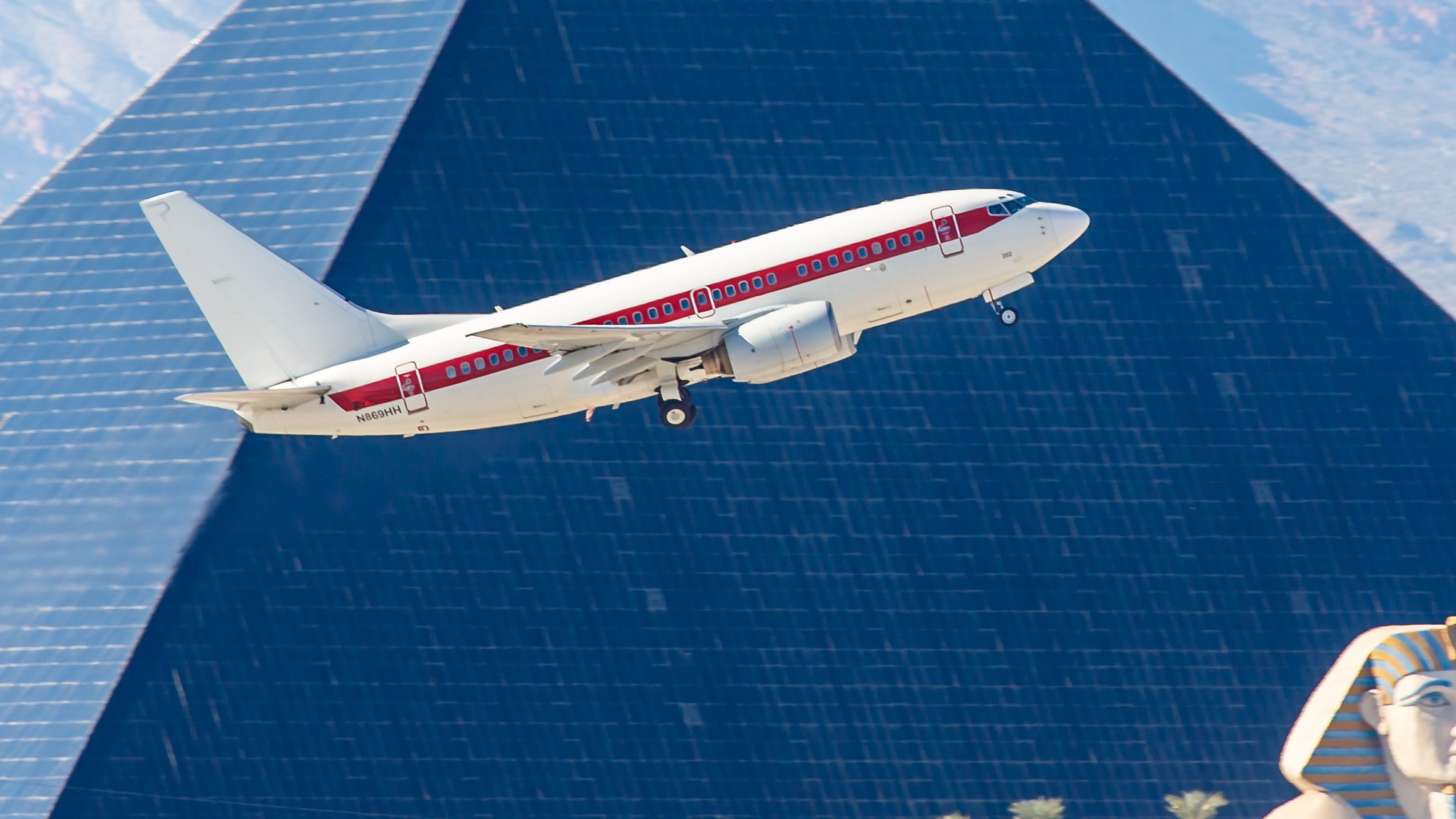 The US Air Force Is Looking For A New Area 51 Flight Operator