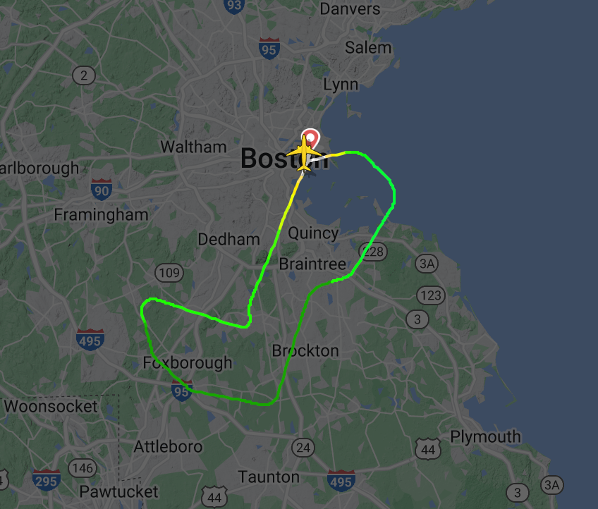 United Airlines Boeing 737 Returns To Boston Following Tail Scrape