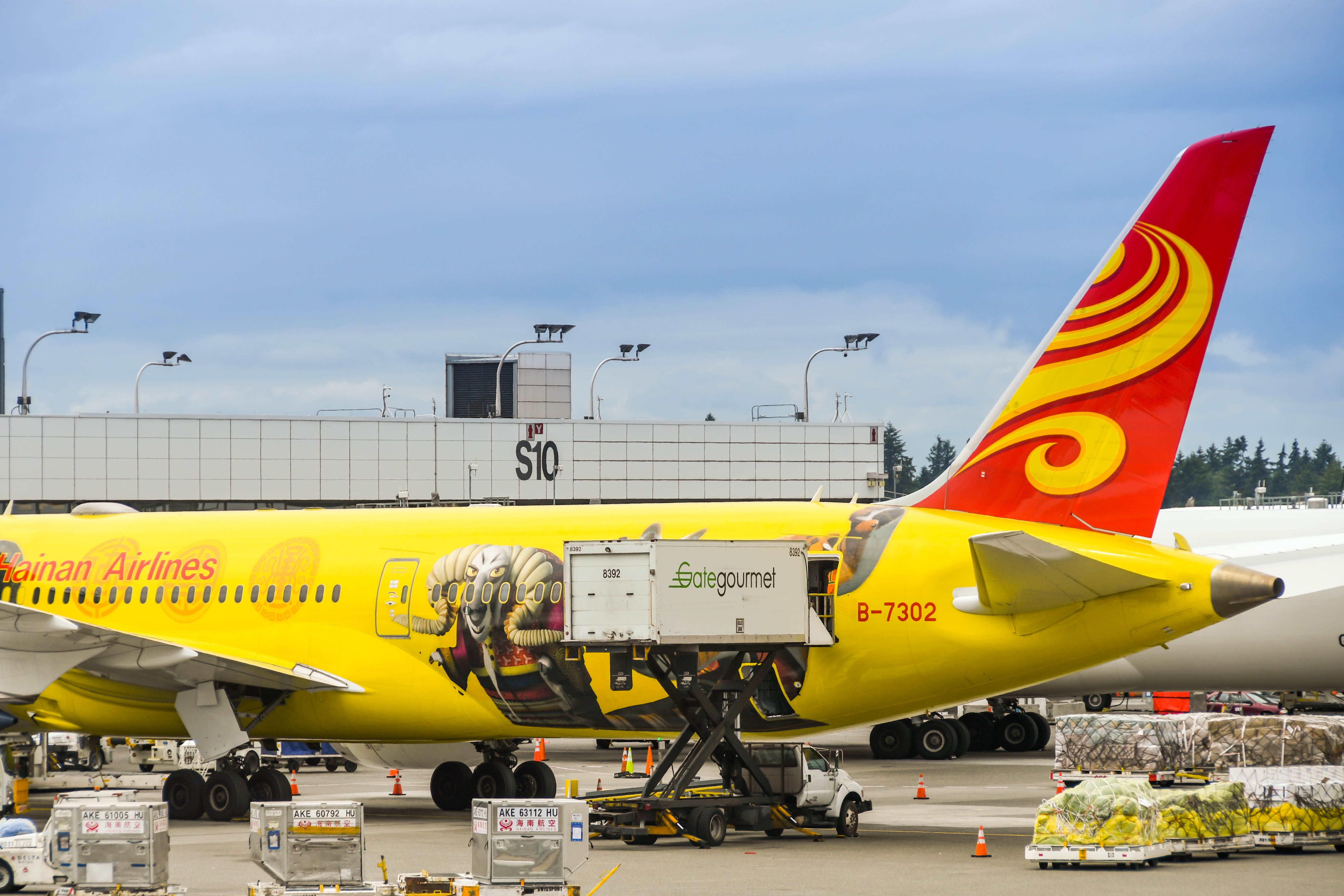 Hainan Airlines Resumes Boston Flights After Four Years