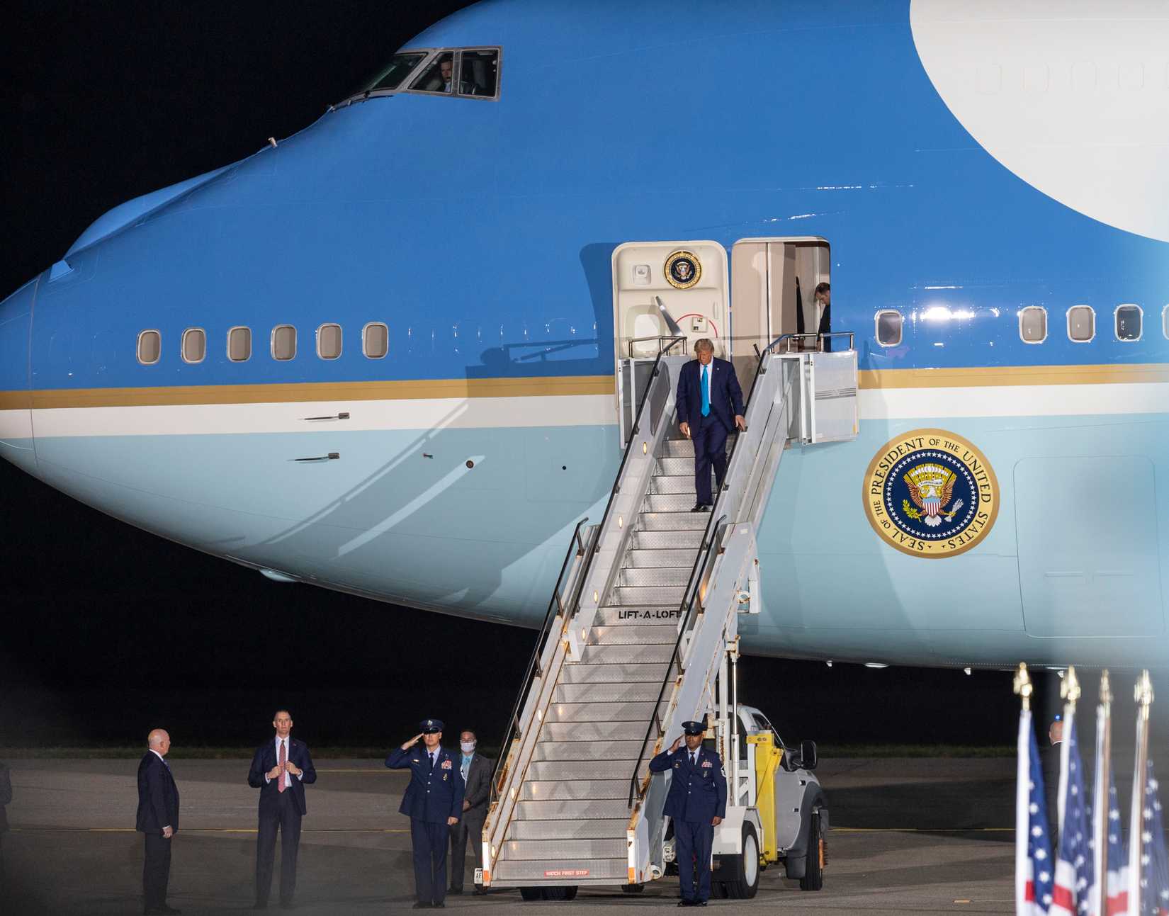 A Look At The Defense Systems That Protect Air Force One